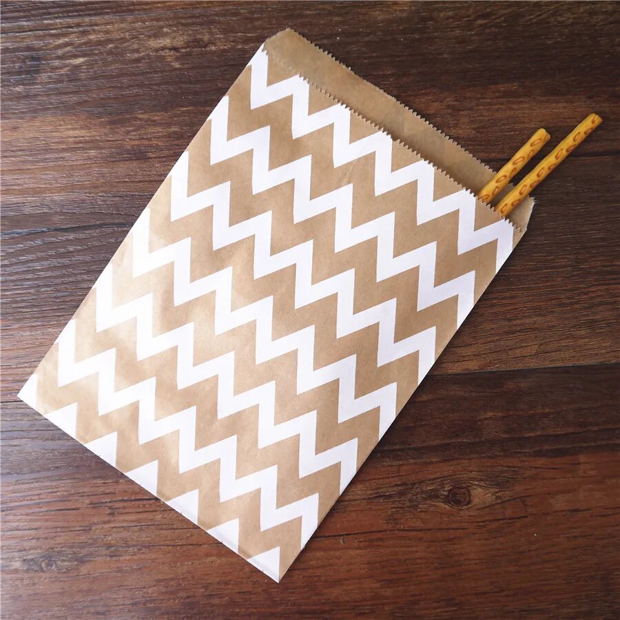 Бумажные пакеты для подарков Kraft 50 шт. wave 13x18cm