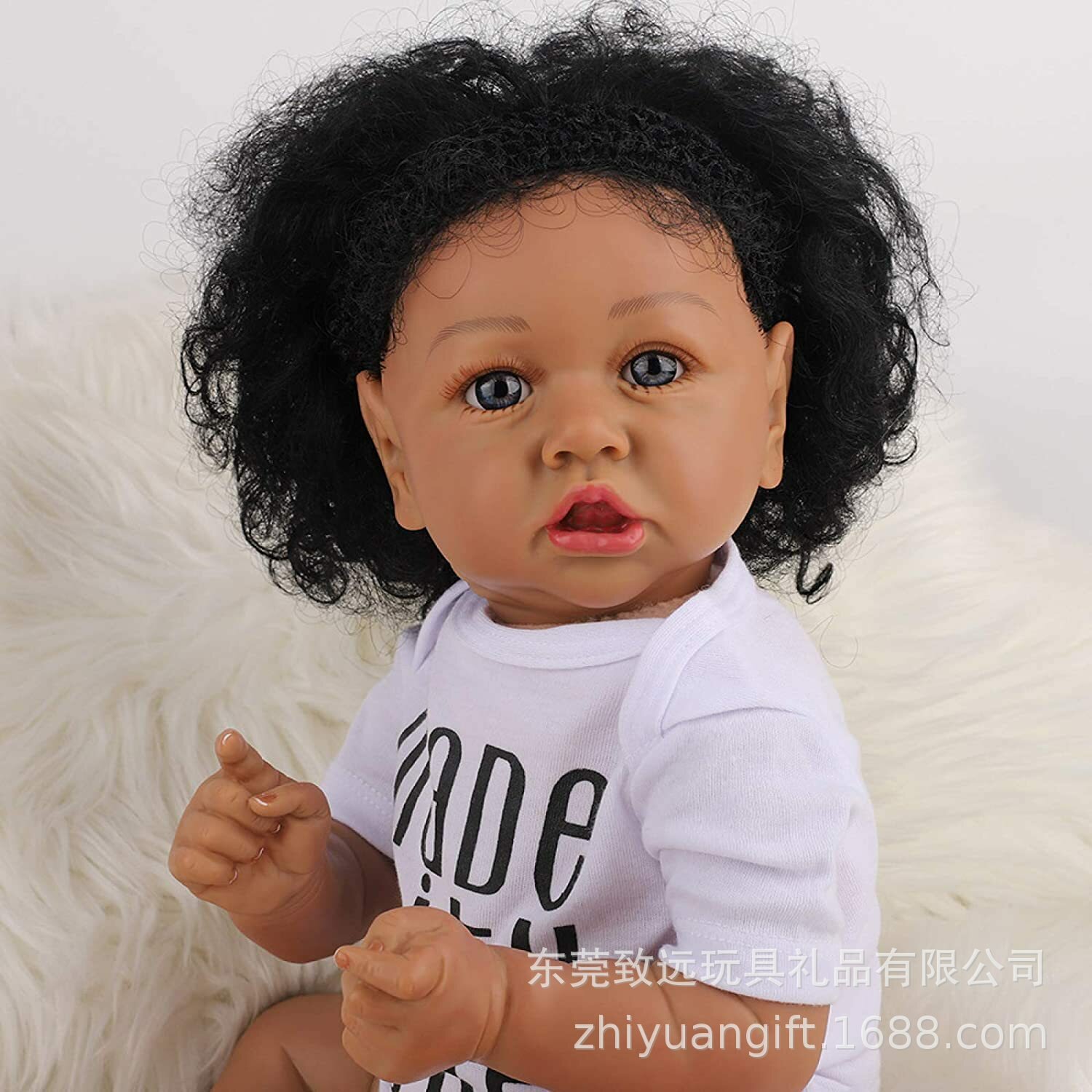 Кукла Black Saskia Rebirth высотой 22 дюйма — реалистичная кукла-младенец из мягкого винила.