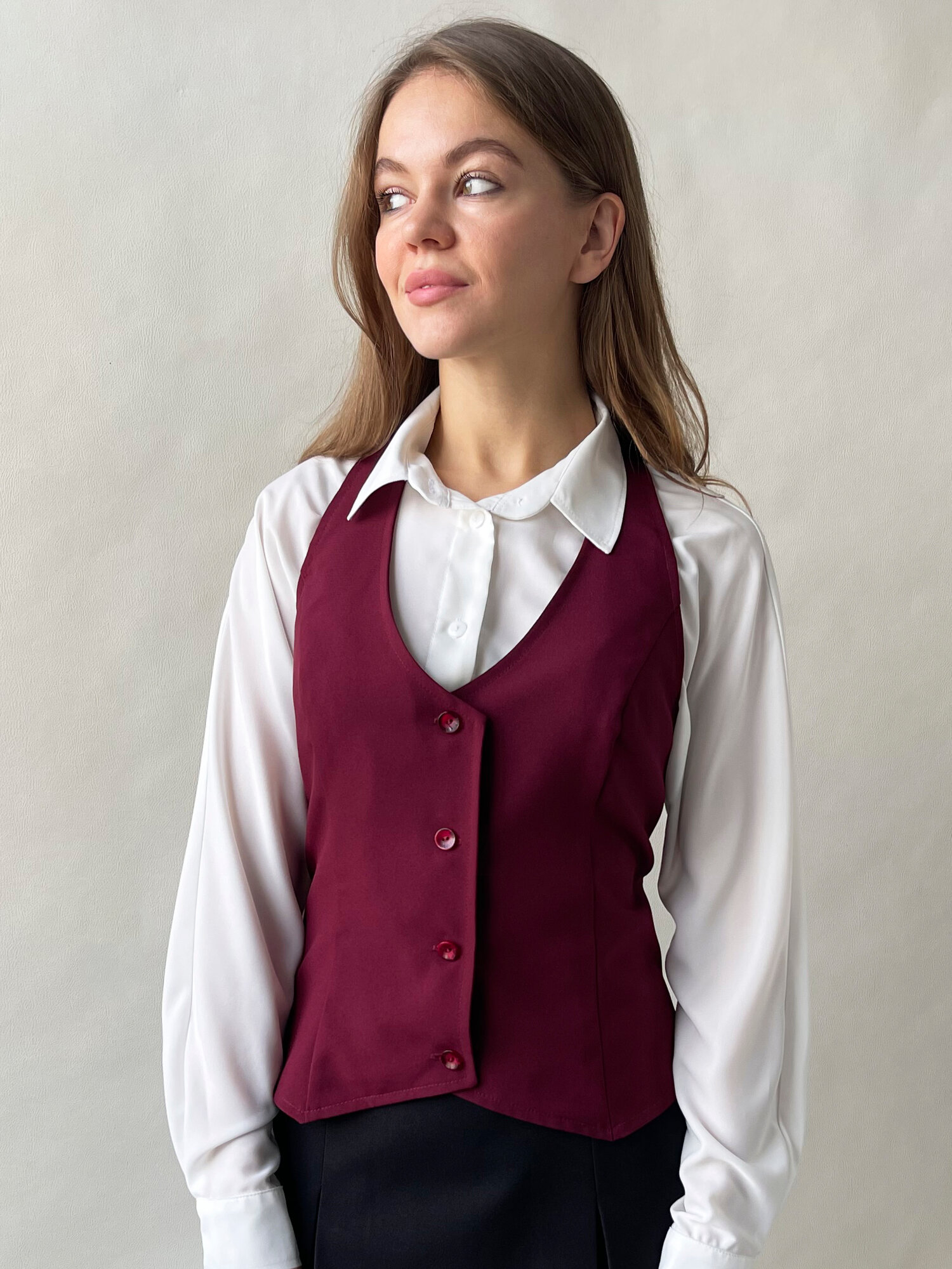 Жилет для официанта, администратора женский бордовый со шнуровкой, 44 р.