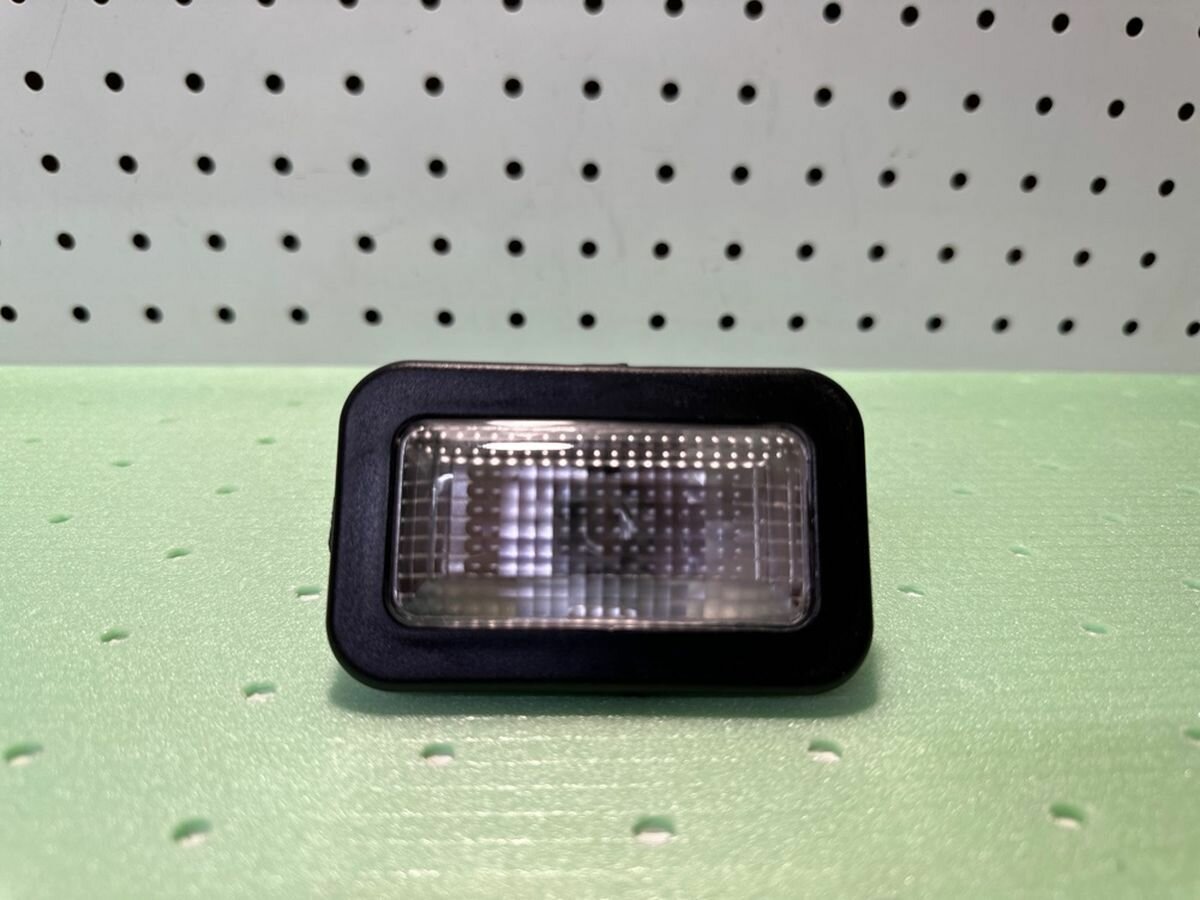 Фонарь габарита открытия двери Мерседес Актрос Мп2 МП3