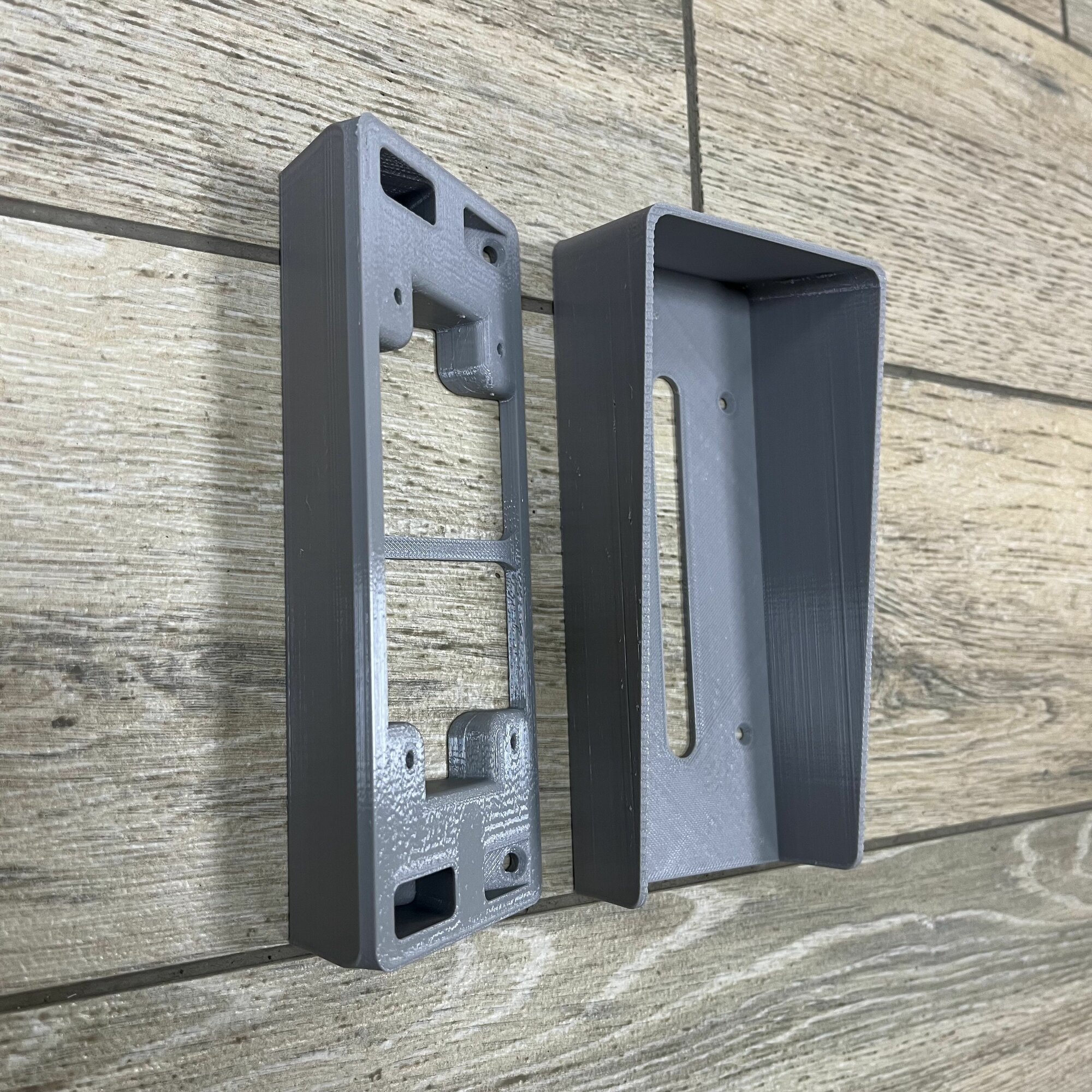 Комплект универсальный защитный козырек+уголок для панели домофона, кодонаборной панели 165х70х45мм (светло-серый) 3D-печать