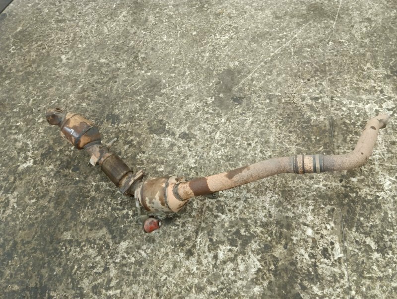 Б/У Без катализатора, 4.2 Приемная труба глушителя Audi Q7 2006 4L Лев. 369408 VAG арт. 7L8254300AX