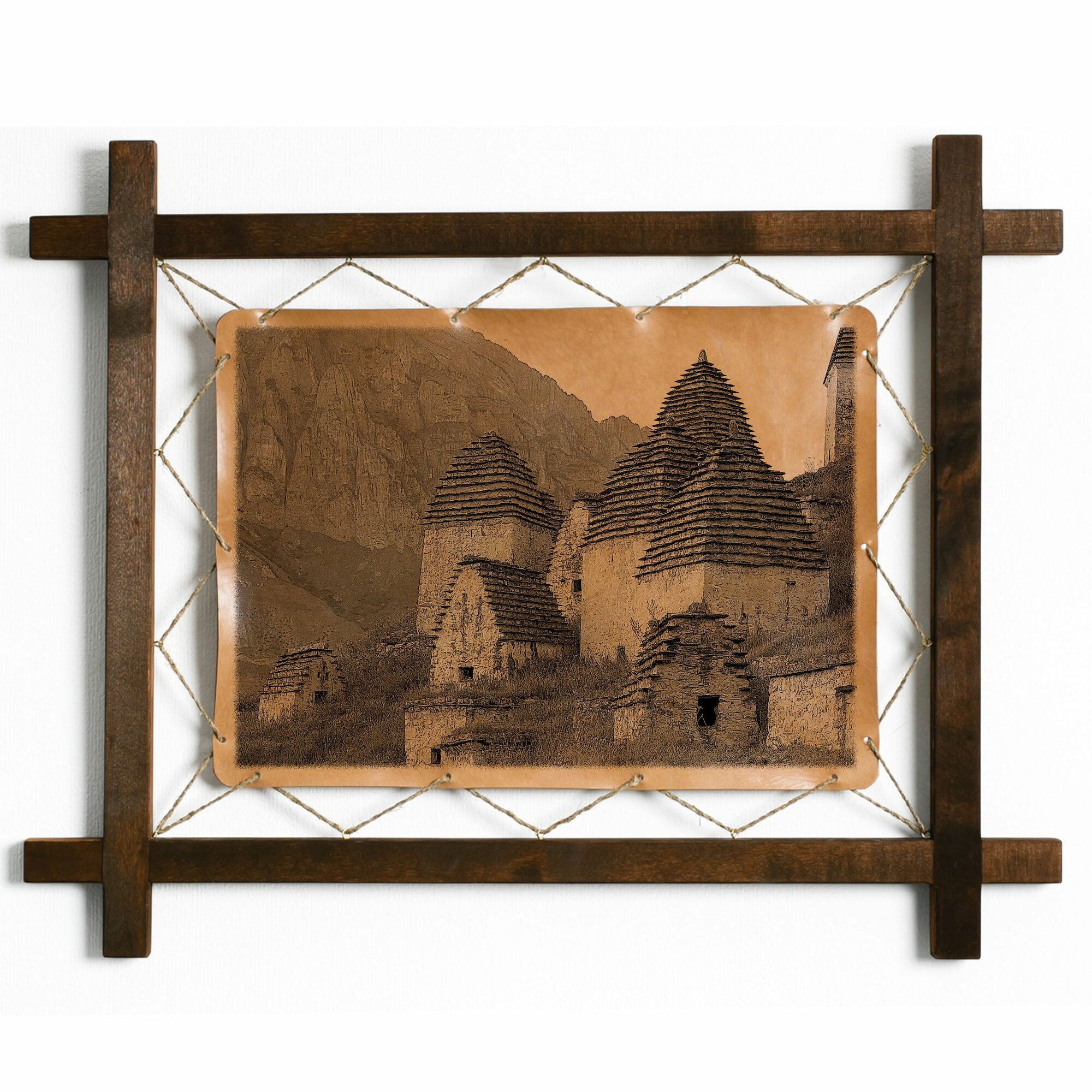 Картина интерьерная из кожи "Даргавский город мертвых", BoomGift