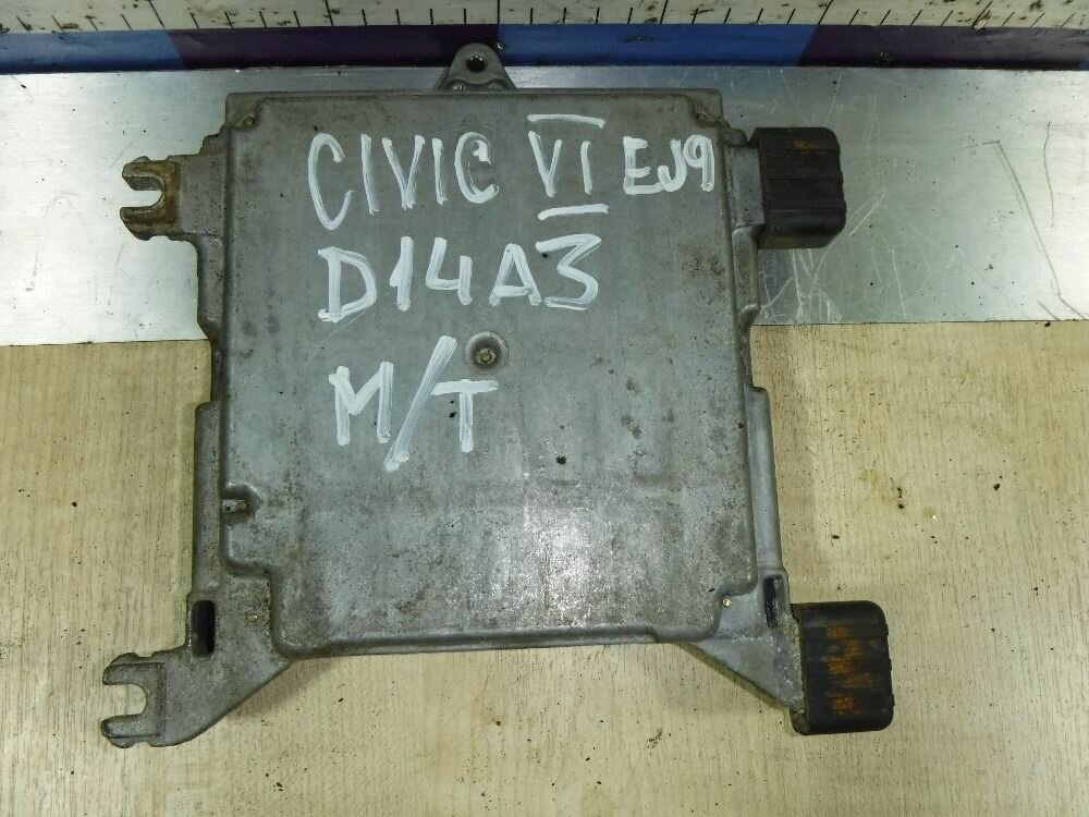 Блок управления двигателем Honda Civic VI 37820P3XG01