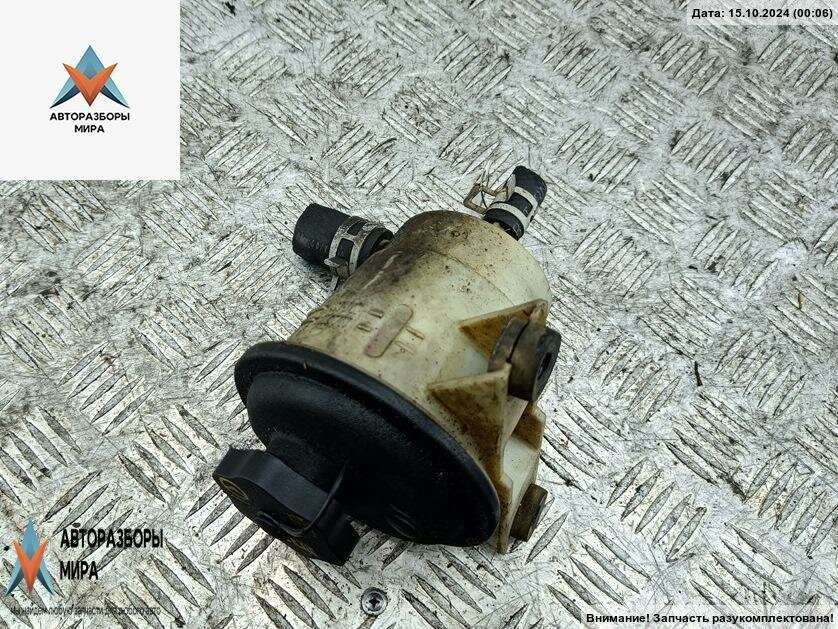 Бачок гидроусилителя Mazda Tribute 2001 YL8743531BB
