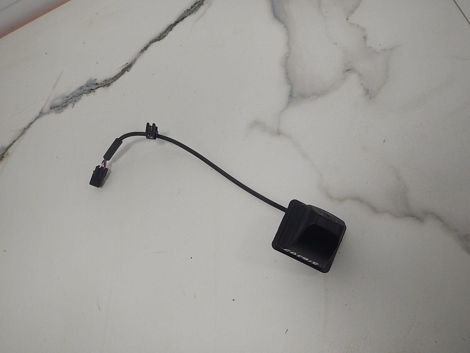 Б/У Камера, Москвич (Moskvich)-6 (23-) Москвич 6 (23-) Потертости. 595818 Москвич арт. 3667340U73C0