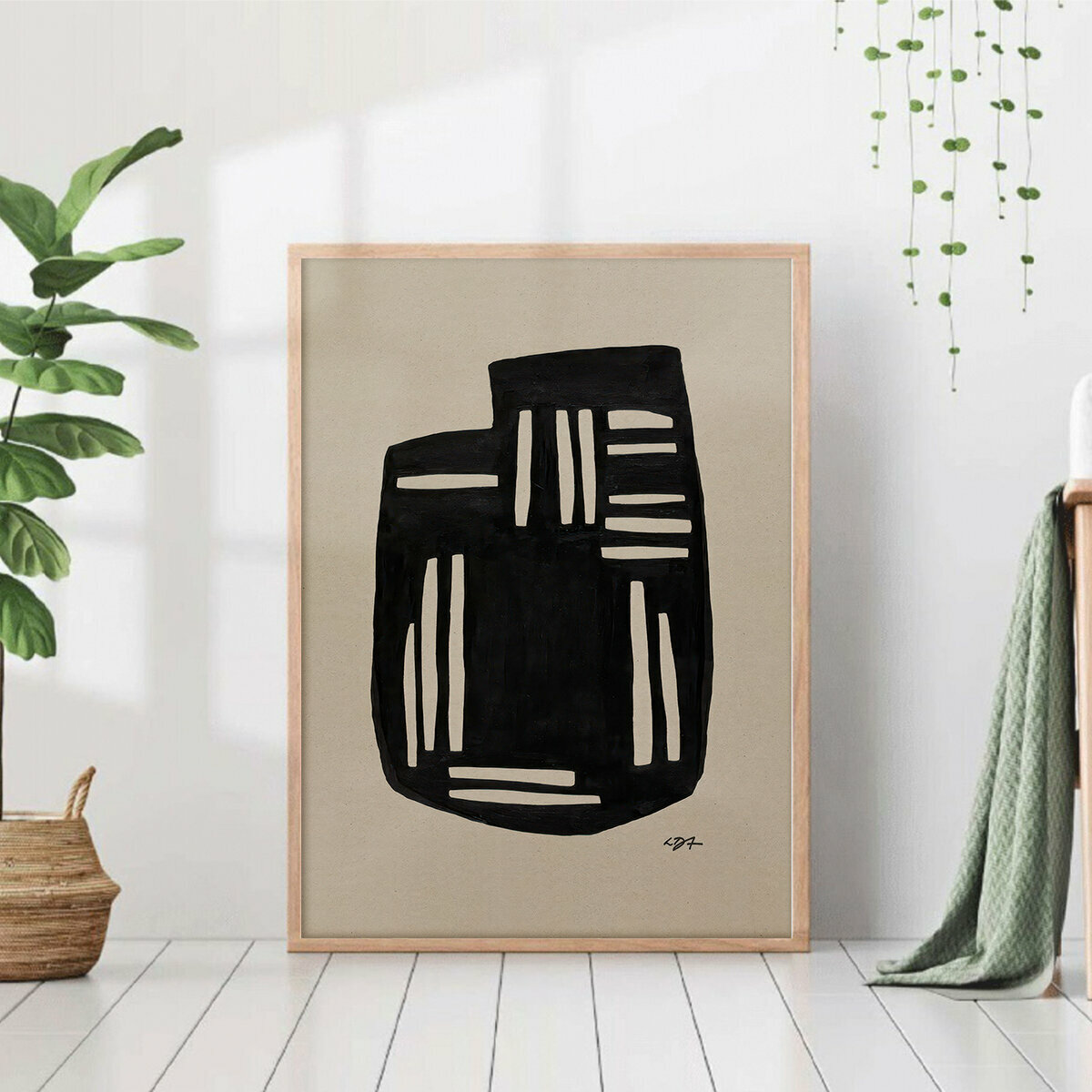 Постер "Абстракция черная фигура на коричневом фоне" 40x50 без рамки для интерьера на стену