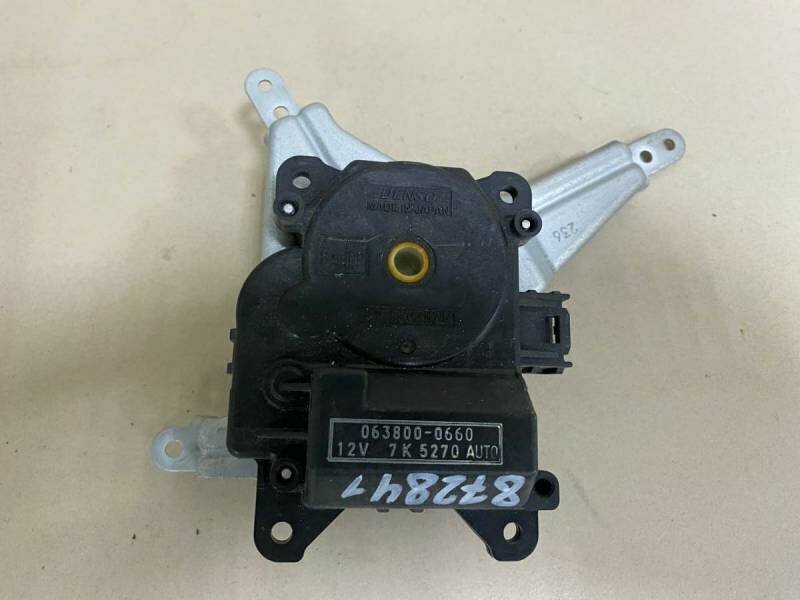 Моторчик заслонки печки Toyota Land Cruiser Prado J120 2002-2009