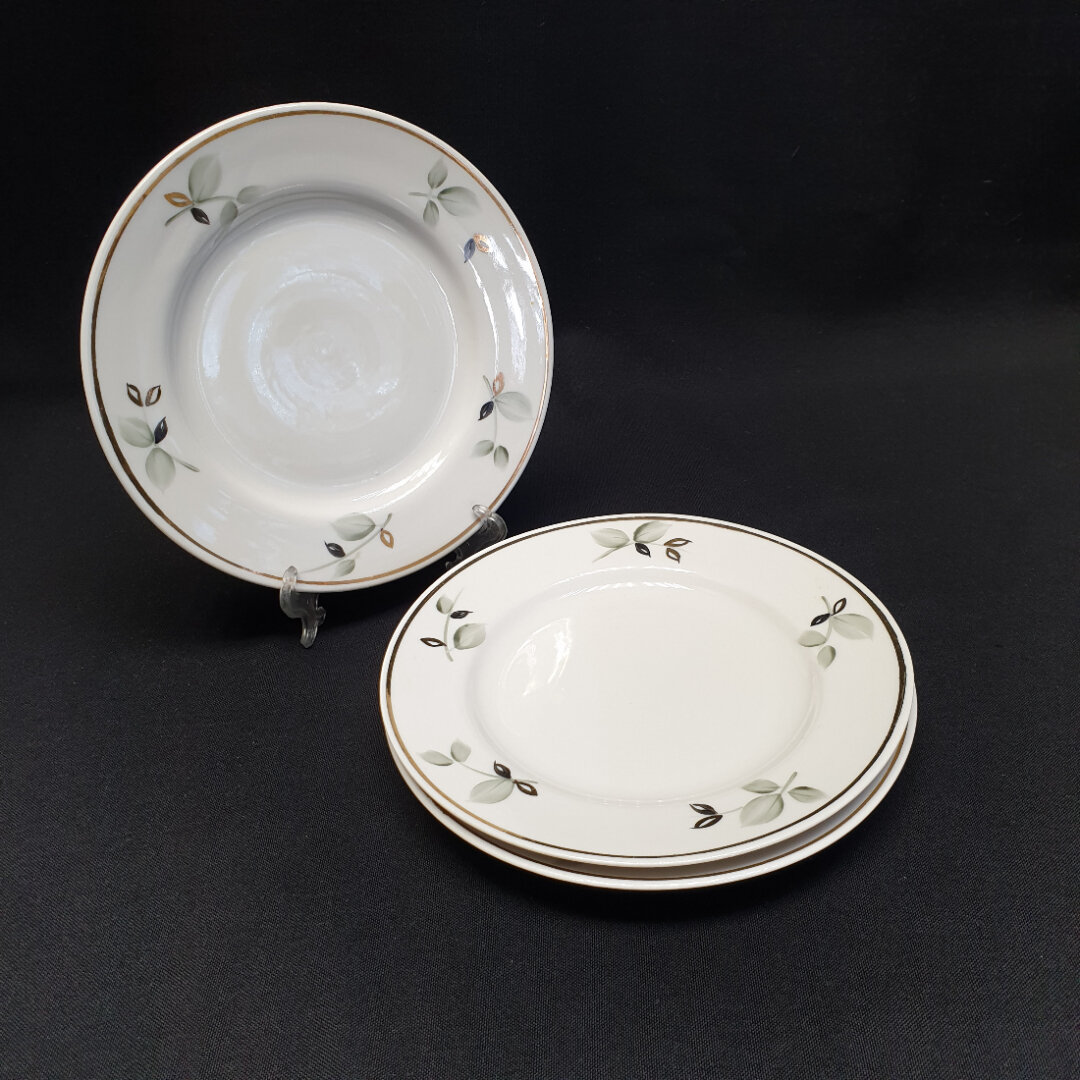 Набор из 3 пирожковых тарелок, Пролетарий ФЗ, фарфор, деколь, позолота, d=17.5 см, винтаж, СССР