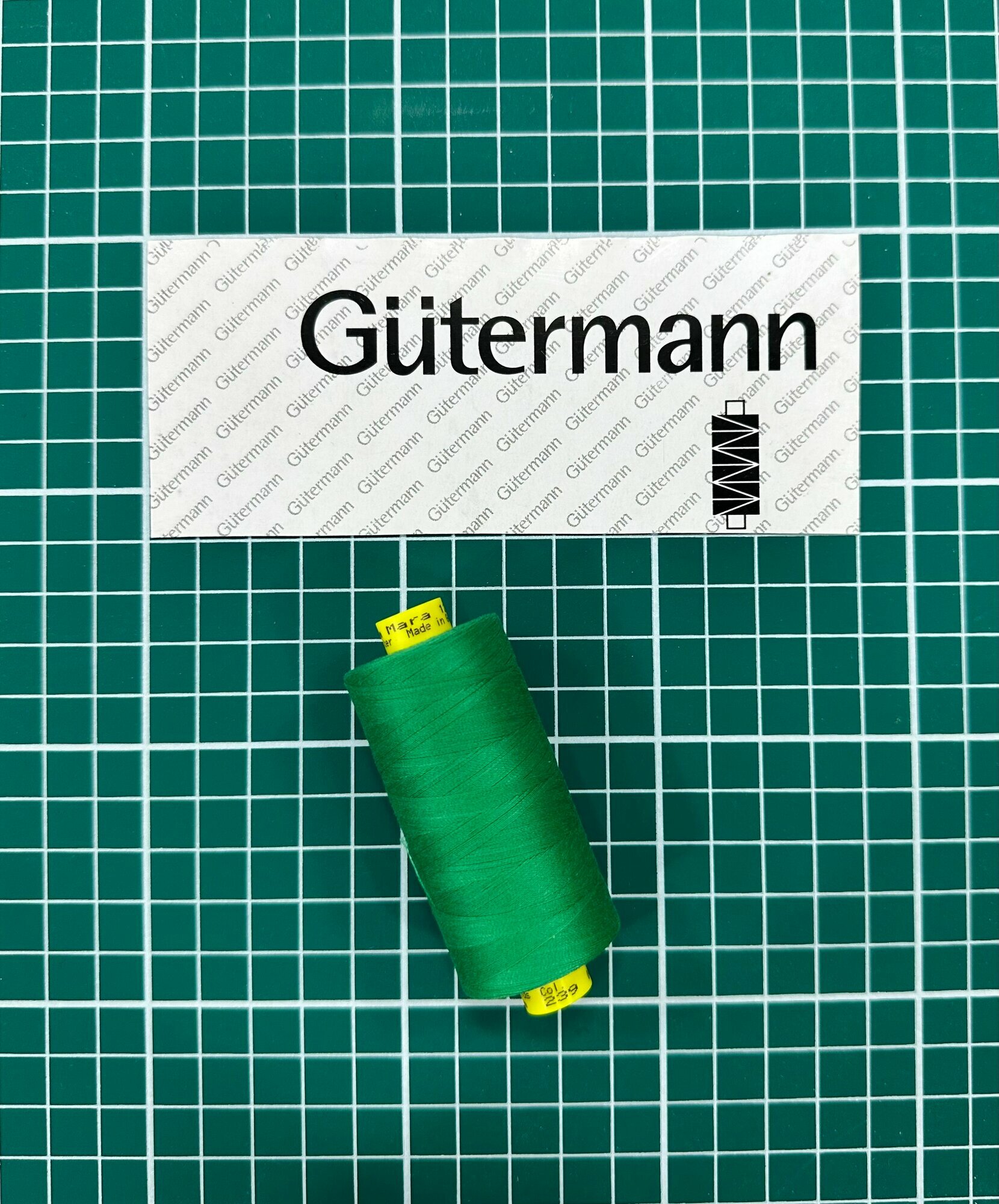 Gutermann Mara 120; col: 239 (1000 м) Нитки для шитья