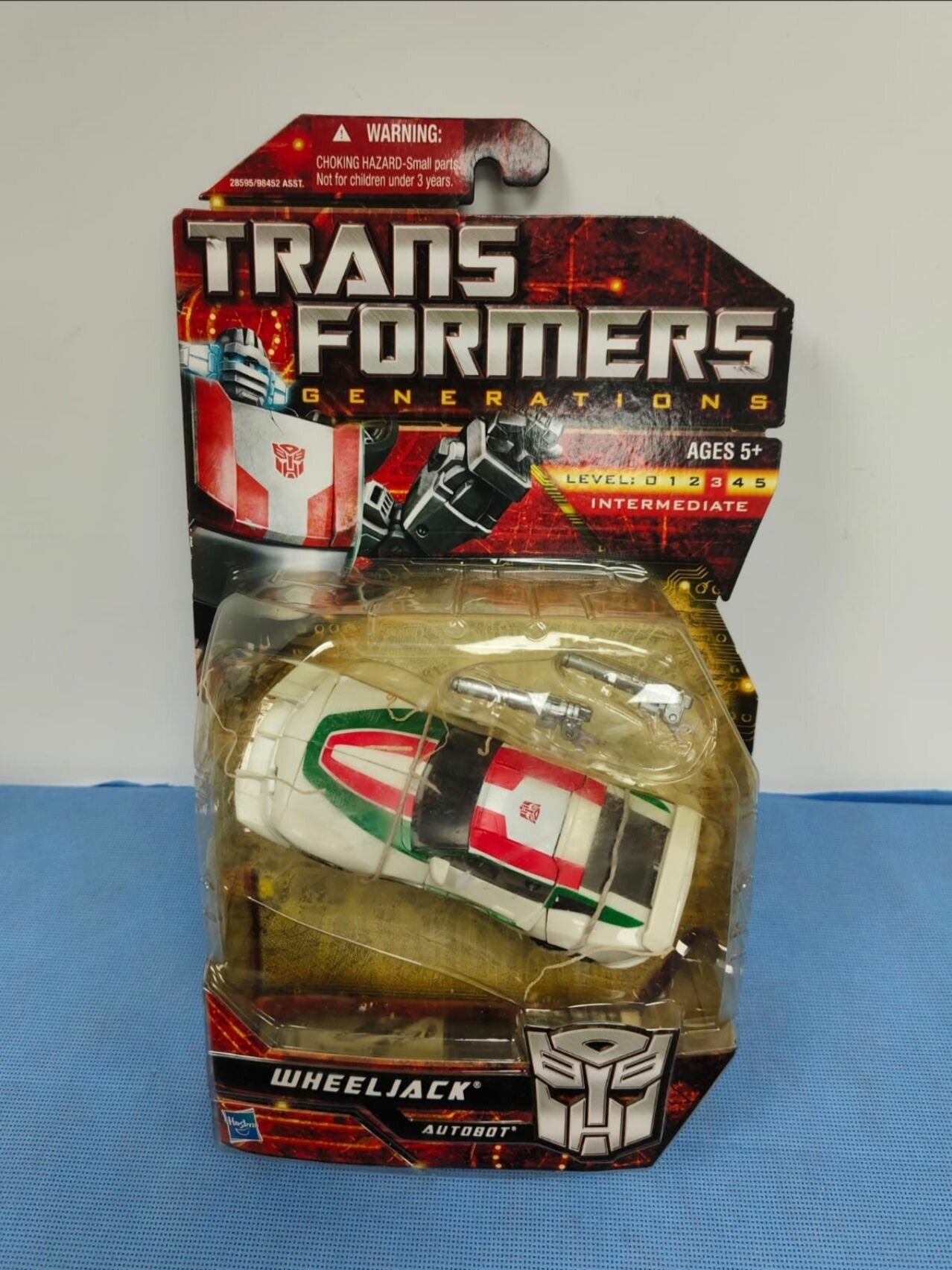 Трансформеры игрушки Hasbro Transformers Generations Level 3 Intermediate Autobot Wheeljack