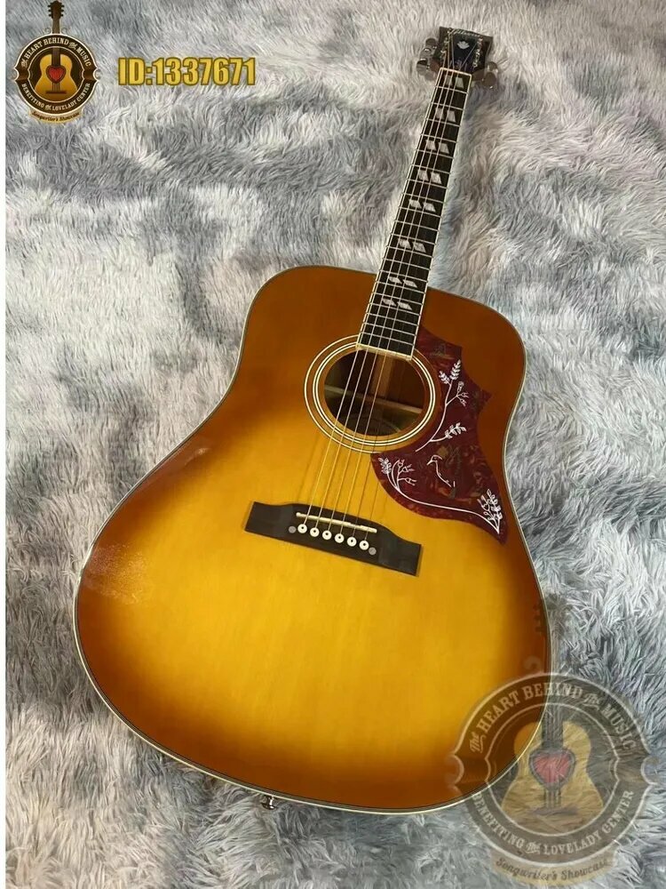 Акустическая гитара Gibsn hummingbird 6-струнная, корпус Ель 41"