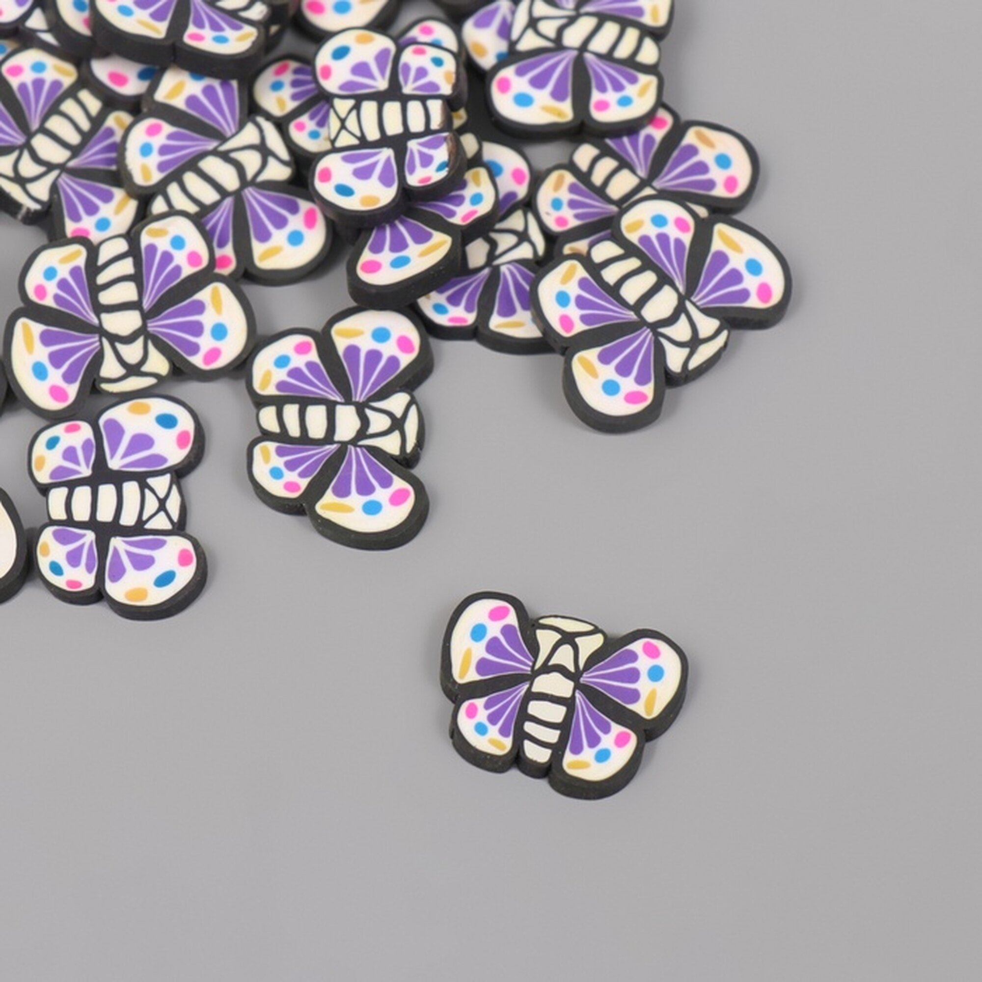 Декор для творчества PVC "Сиреневые бабочки" набор 20 гр 0,3х1,7х1,9 см