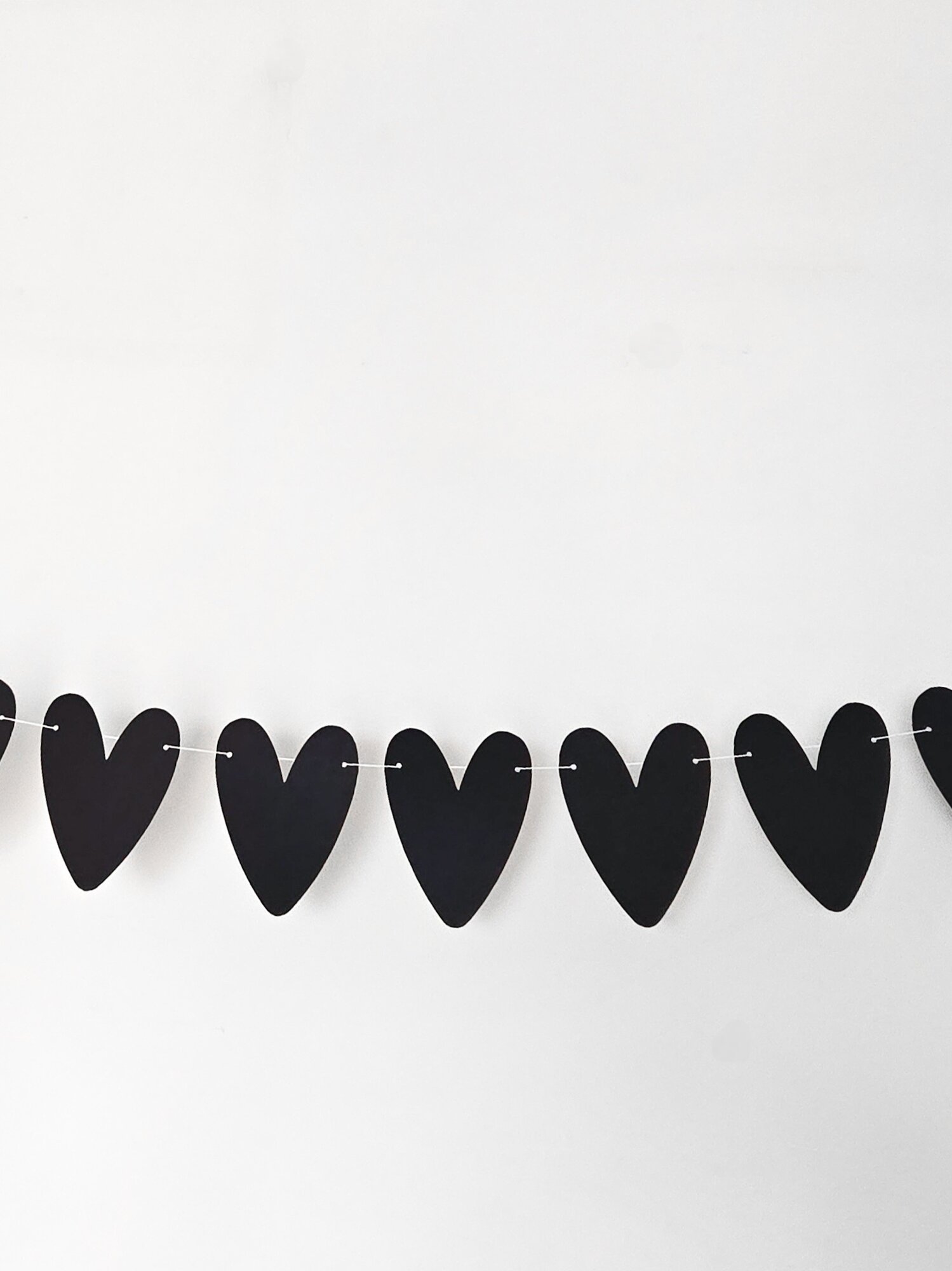 Гирлянда "сердечки" черная adastra