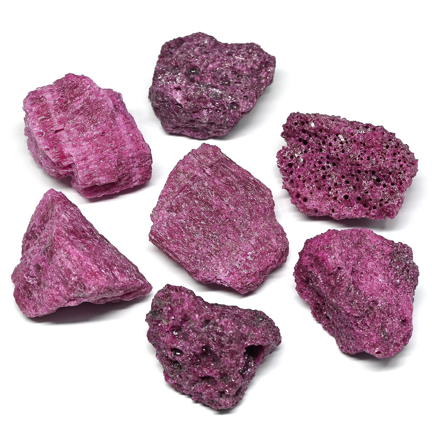 Минерал рубин корунд 46*33*22мм .