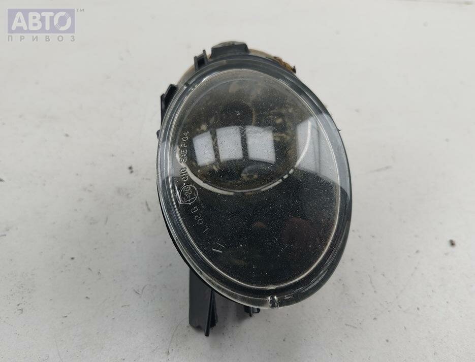 Фара противотуманная левая Volkswagen Passat B6