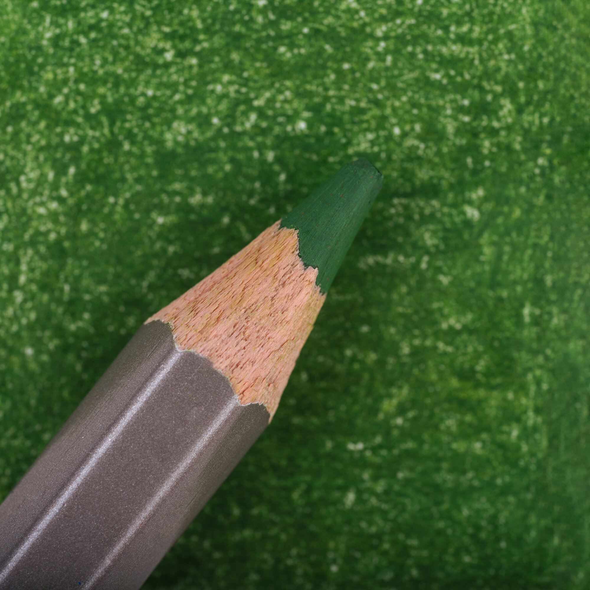 Карандаш цветной GRAFART PRO №095 зеленый темный