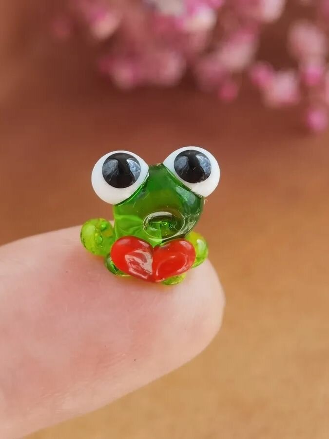 Фигурка стеклянная Лягушка денежная