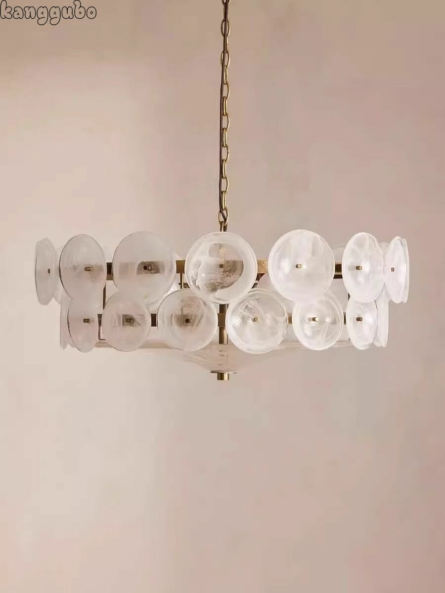 Люстра из стекла с текстурой тумана