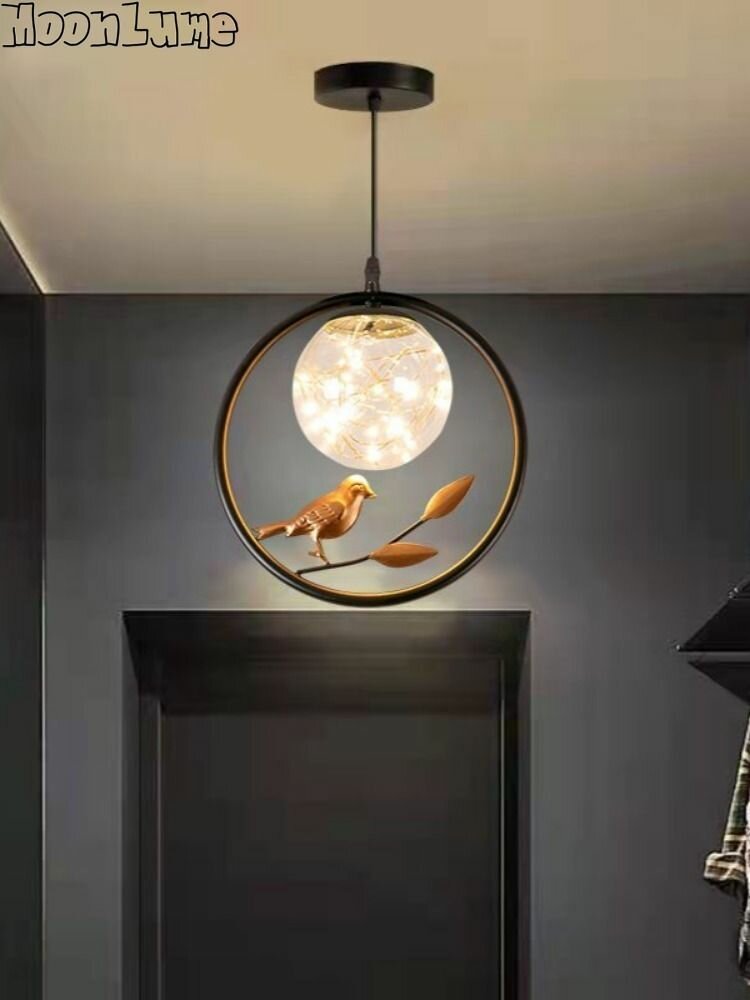 Круглая люстра с декором в виде птиц