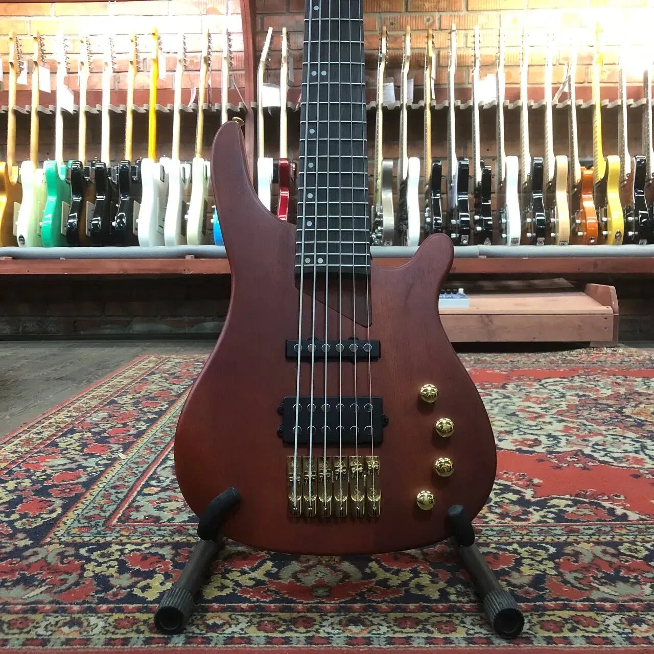 Бас-гитара 6-струнная J&D Guitars RM6 Double Cut Natural