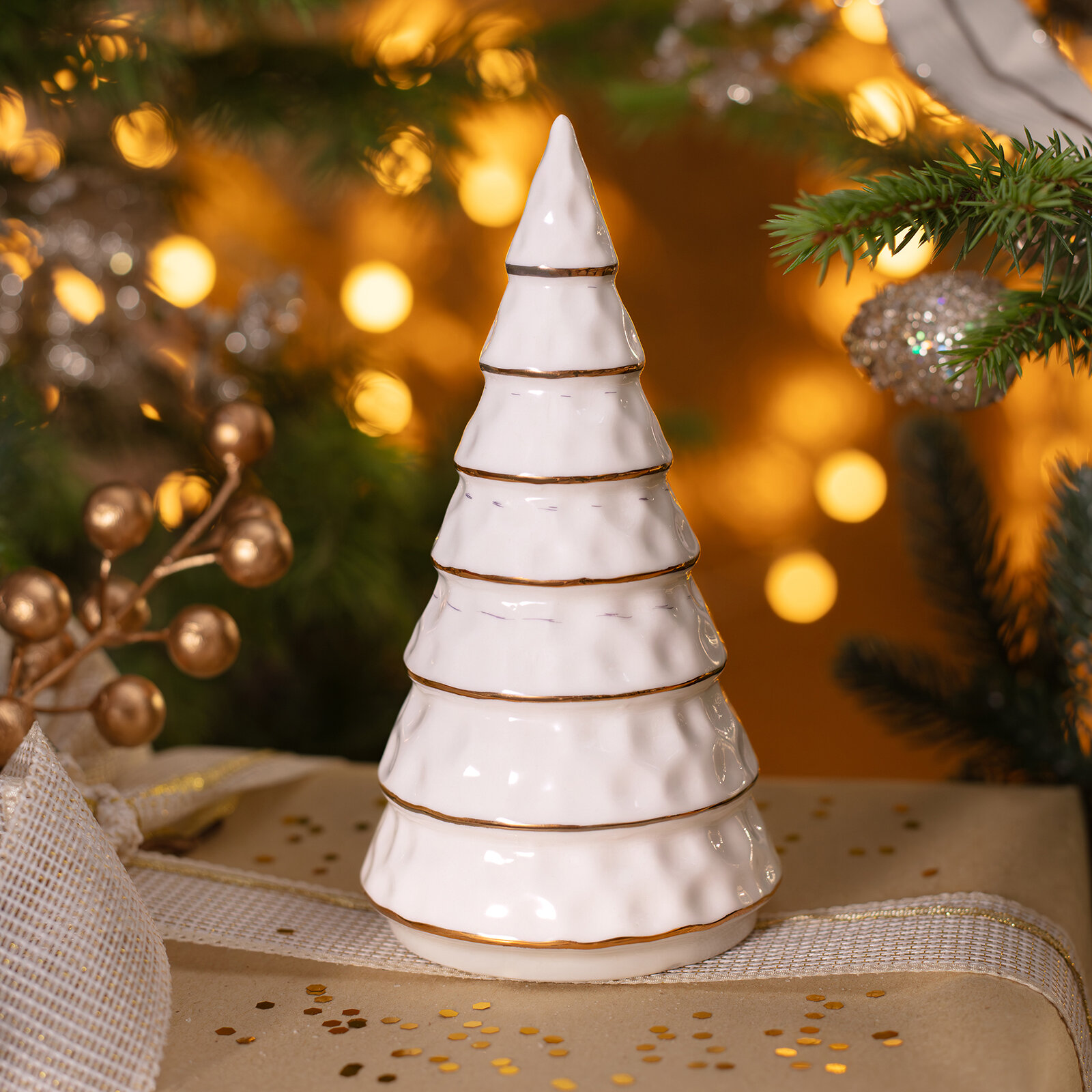 Фигурка елка 8*8*15,3 см KSG-146-2186