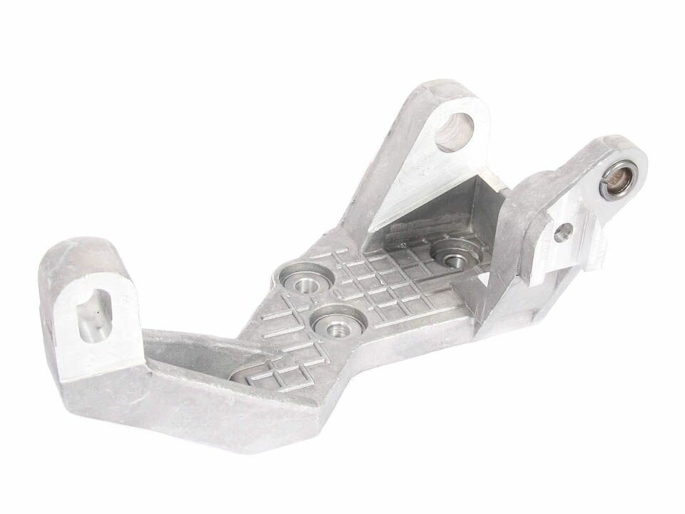 Кронштейн крепления генератора 2110 2170 верхний под кондиционер узкий 21100104103400