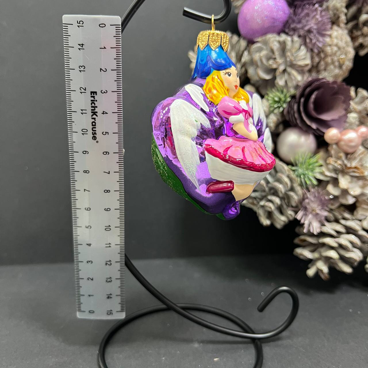 Елочная игрушка дюймовочка с росписью