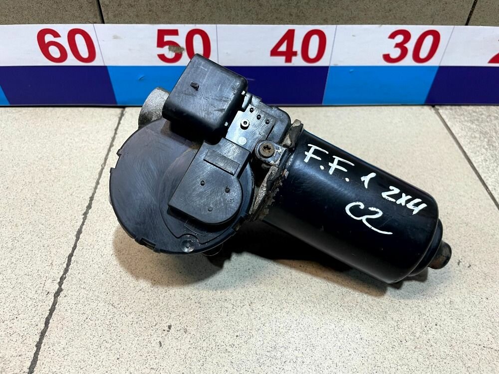 Моторчик стеклоочистителя передний Ford Focus I 6S4Z17508AARM