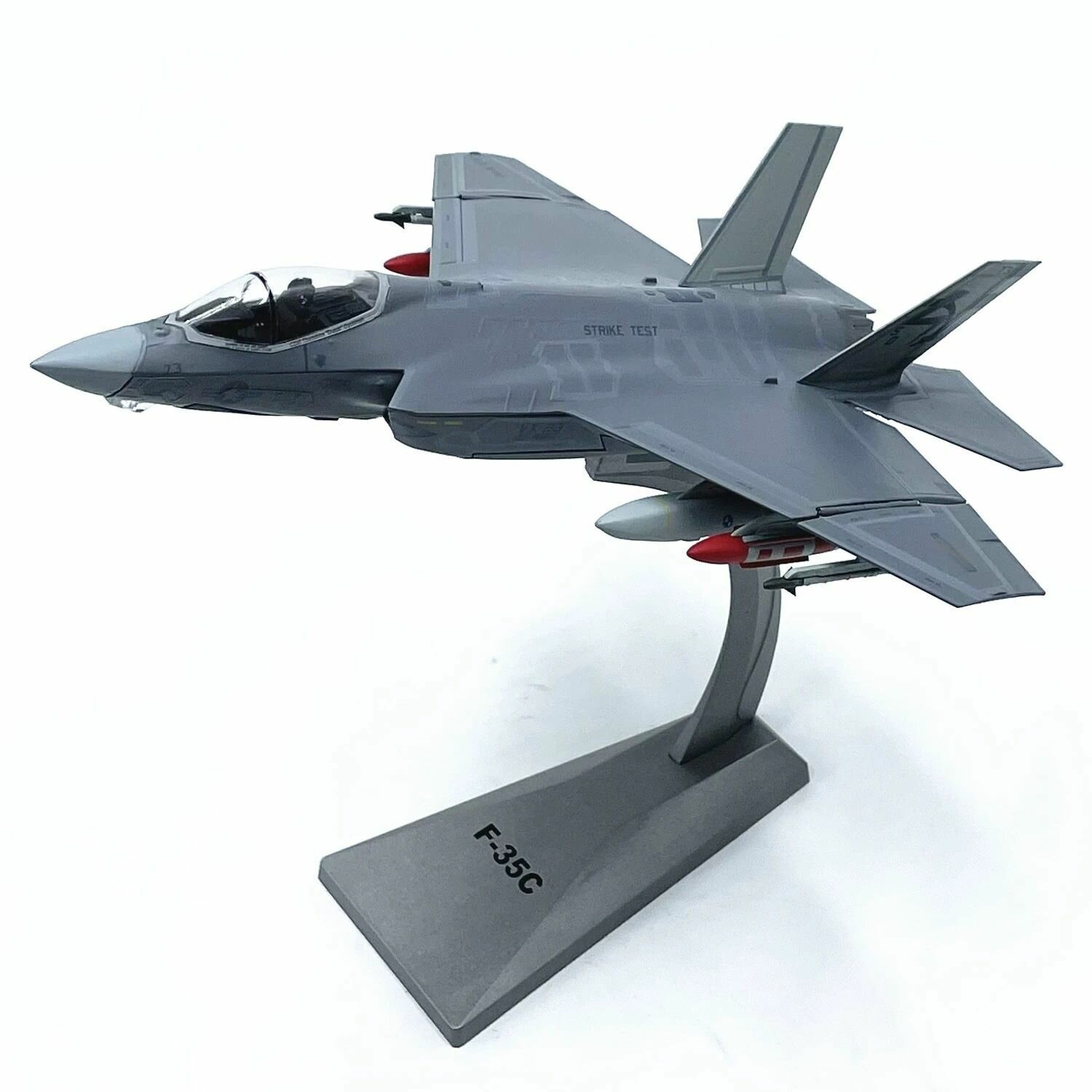 Игрушечный самолетик в стиле "1:72 F 35C, A