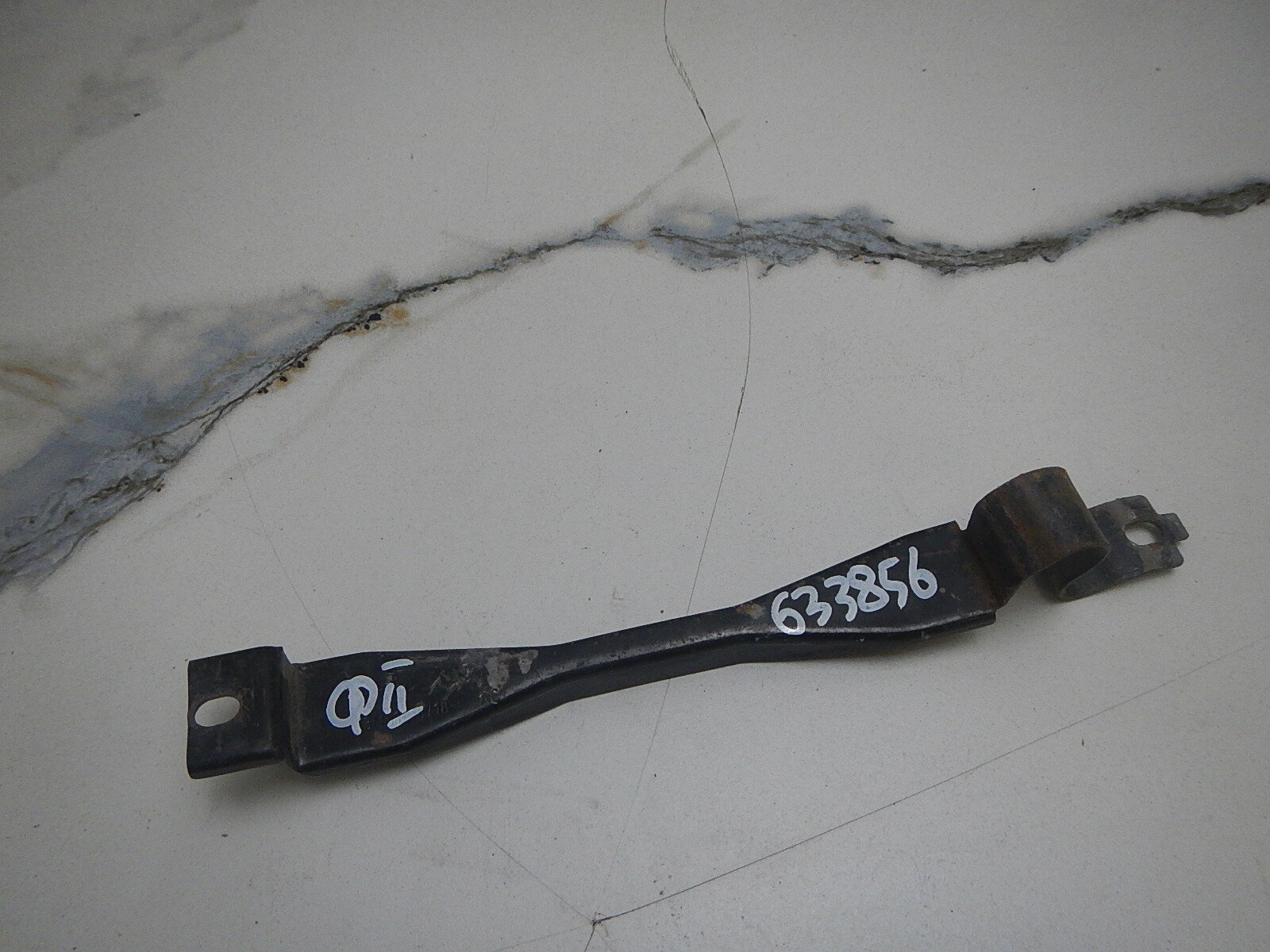 Б/У Крепление АКБ (корпус/подставка), Ford (Форд)-FOCUS 2 (08-11) FORD FOCUS 2 (08-11) Деформация. 633856 FORD арт. 3M51...