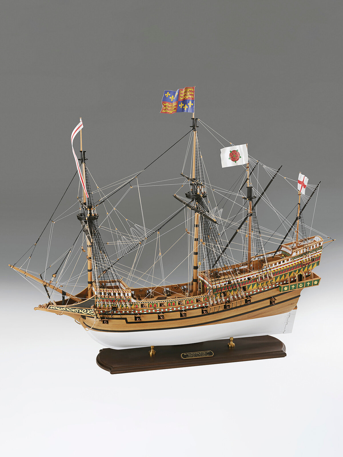 Сборная модель корабля от Amati, галеон Revenge, 1200 часов, М.1:64