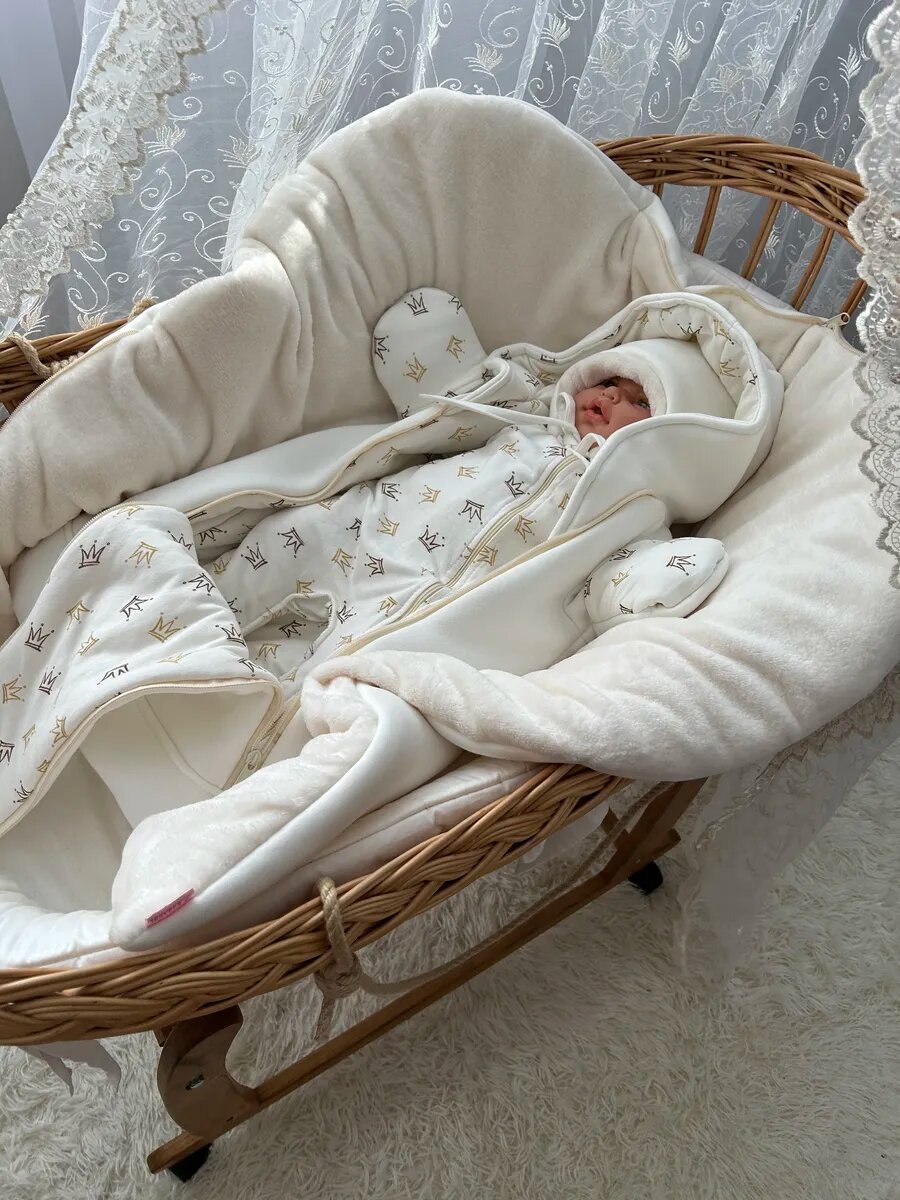 Конверт на выписку зимний из футера с комбинезоном и шапкой