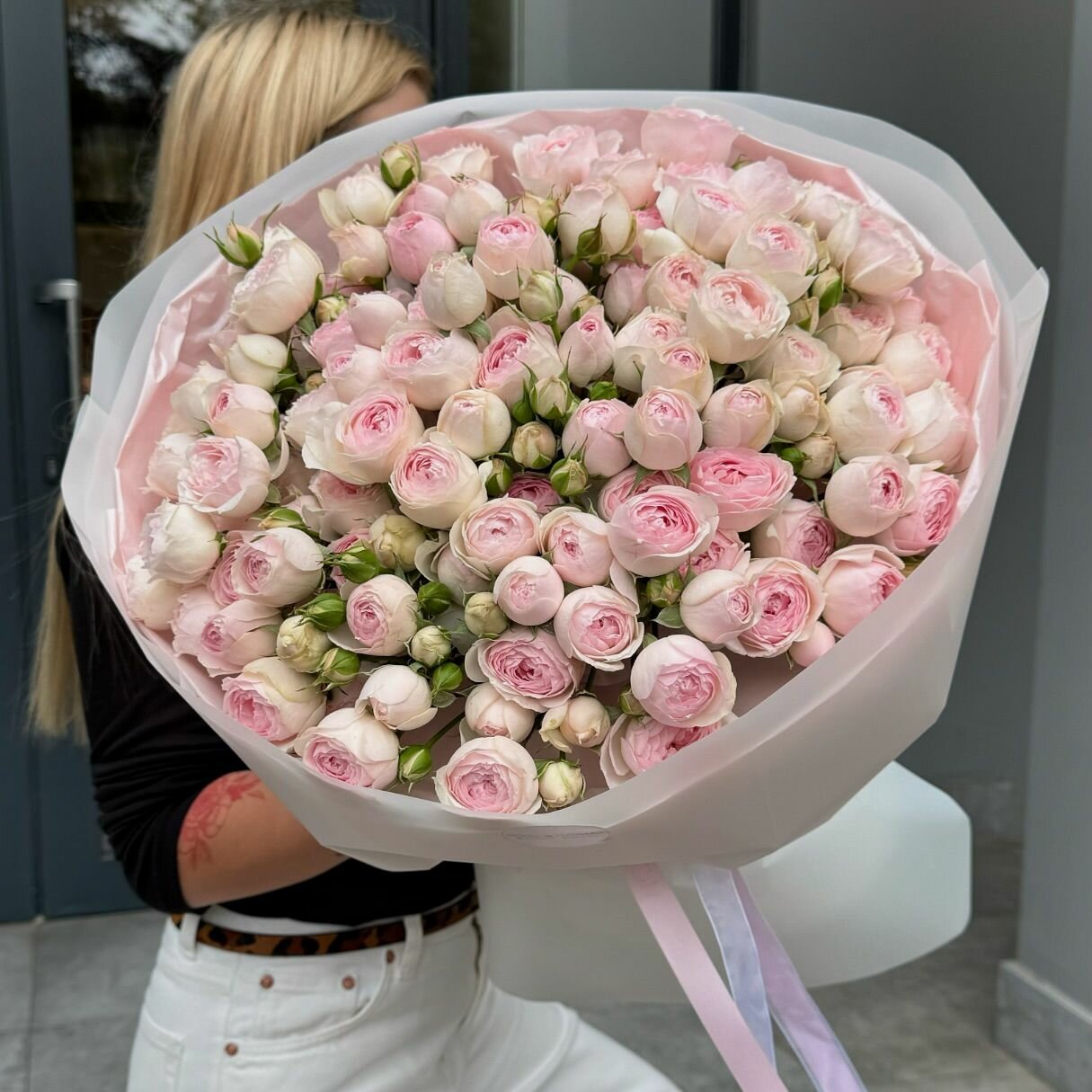 Букет из розовых кустовых пионовидных роз 101 шт, красивый букет цветов, шикарный, премиум цветы, премиум букет