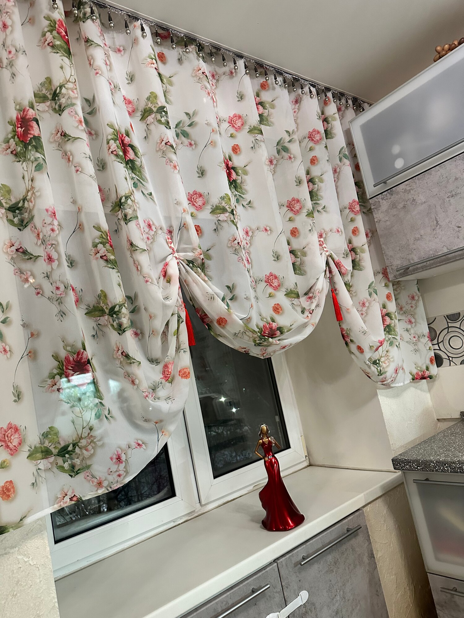 Кухонная шторка в стиле Прованс, из нежного шифона, ширина 3м, высота 1,4м