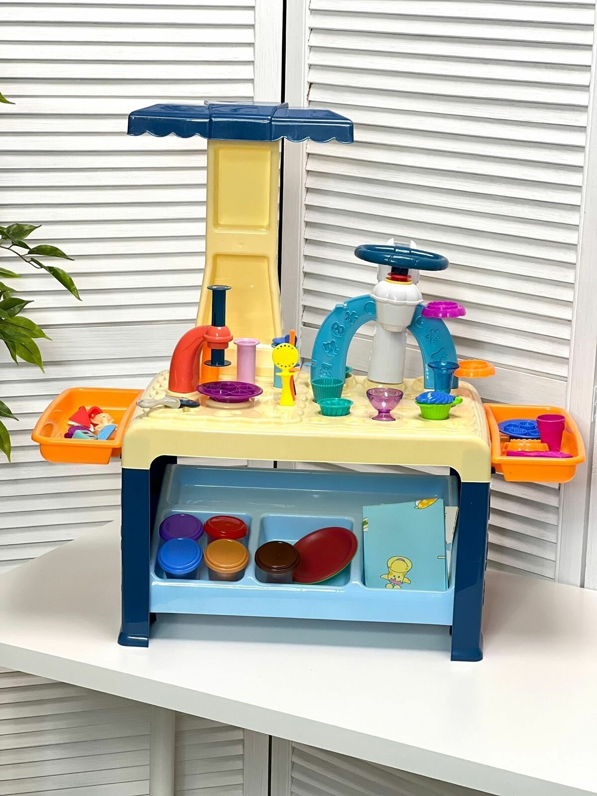 Игровой набор для лепки из пластилина "Кафе-мороженое"