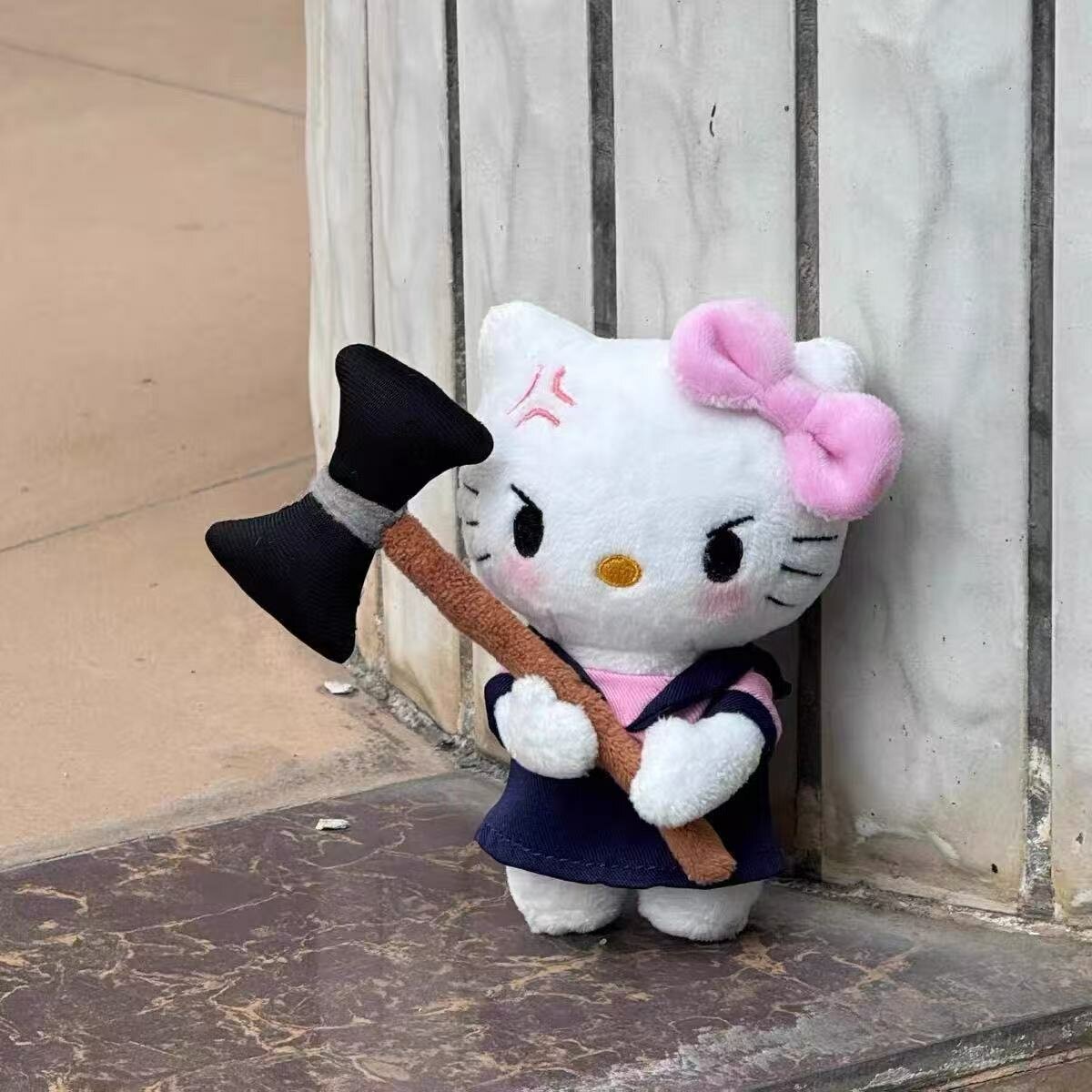 Кукла MINISO Grumpy HelloKitty axe, плюшевая кукла, подарочный рюкзак