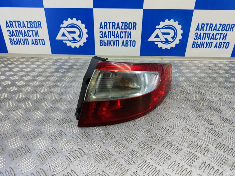 Б/У Фонарь задний правый Renault Fluence / Рено Флюэнс 1.6 K4MV838 106 Л.С 2010