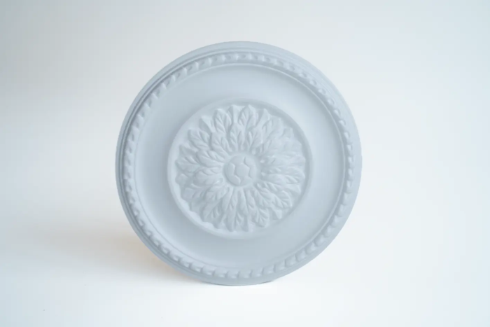 Декоративная потолочная розетка полистирол белая Decoflair D305-380 38 см