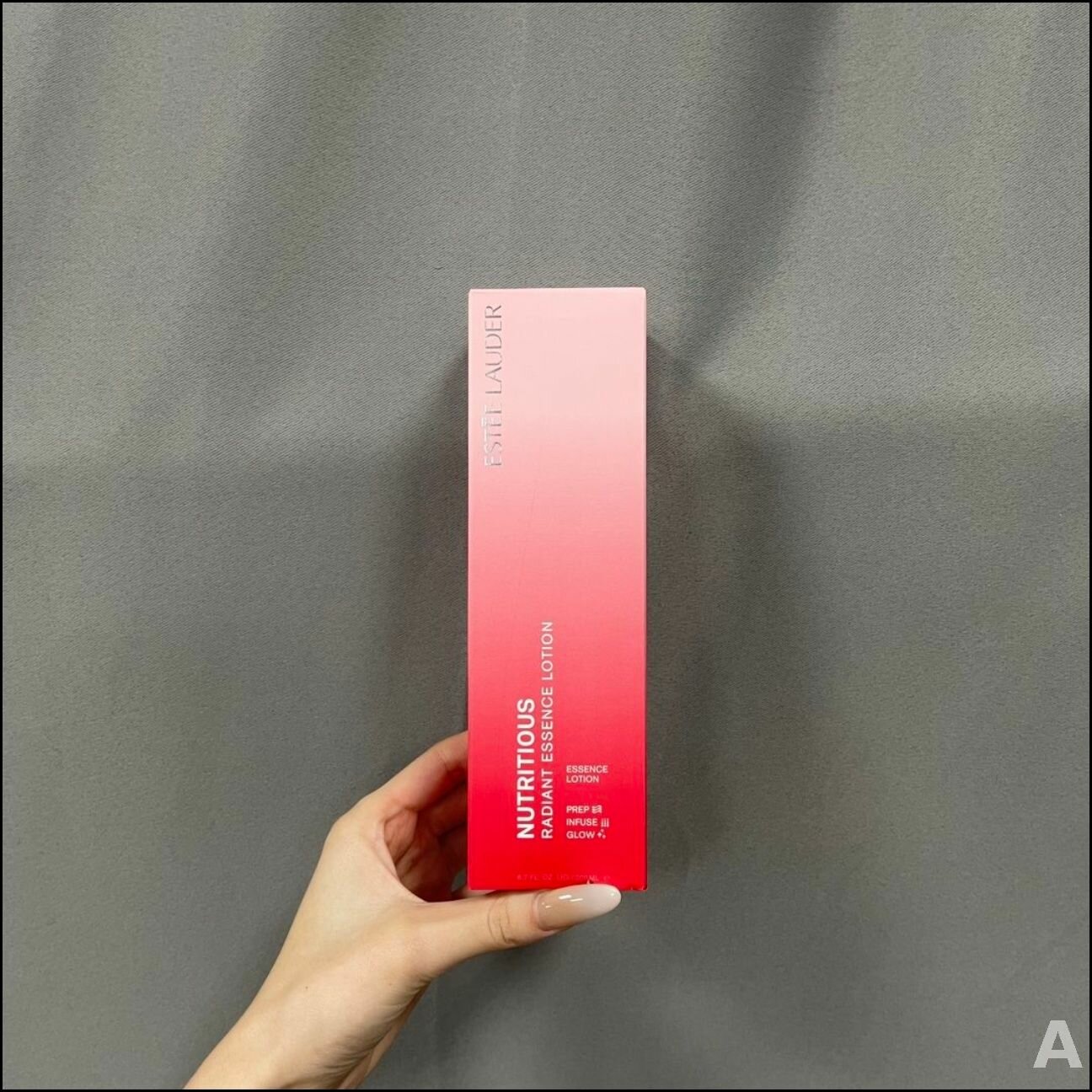 Тонизирующий гиалуроновый увлажняющий премиум тоник HYDRA для сухой кожи, 200 мл Estee Lauder