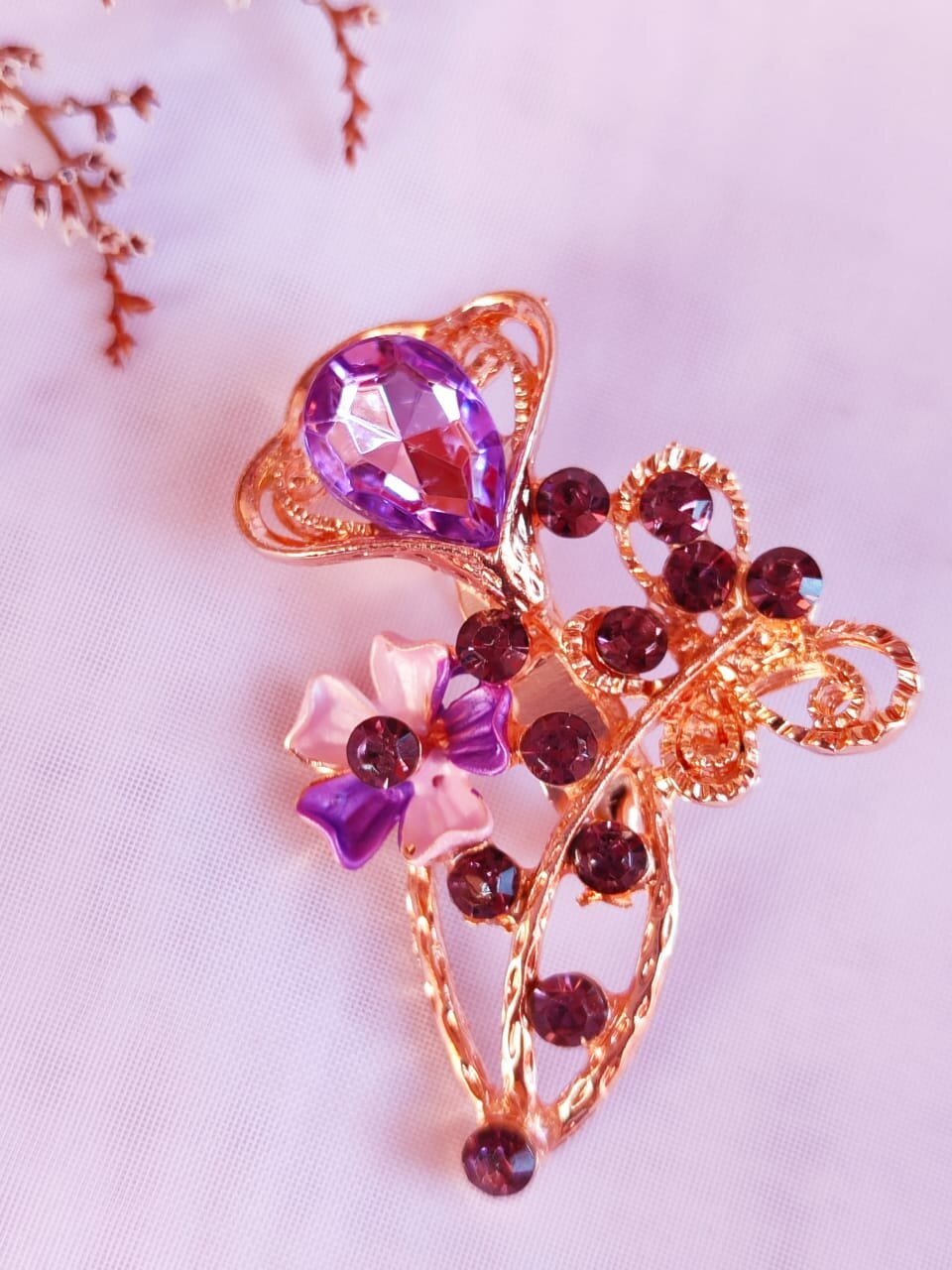 Брошь, эмаль, стразы