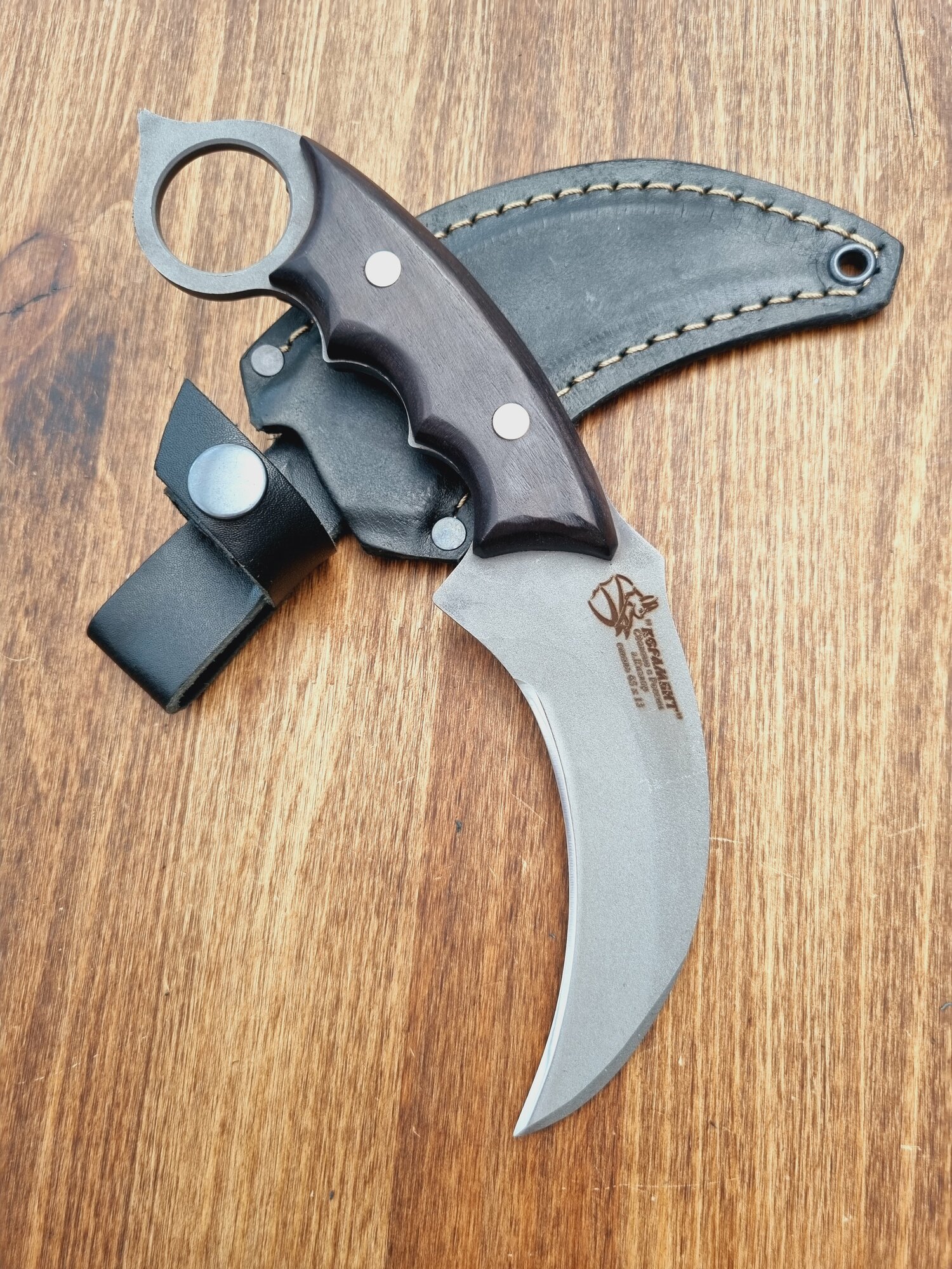 Туристический нож "Керамбит", сталь 65X13, рукоять дерево граб