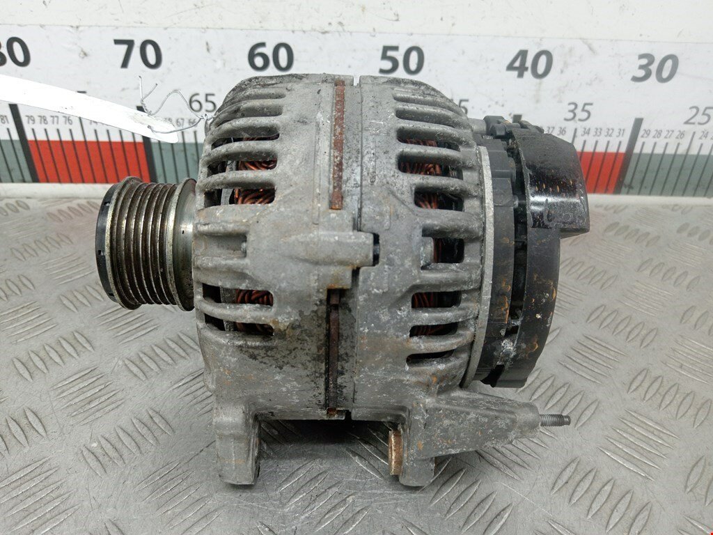 Генератор Volkswagen Caddy 3 03L903023F арт. 2235648