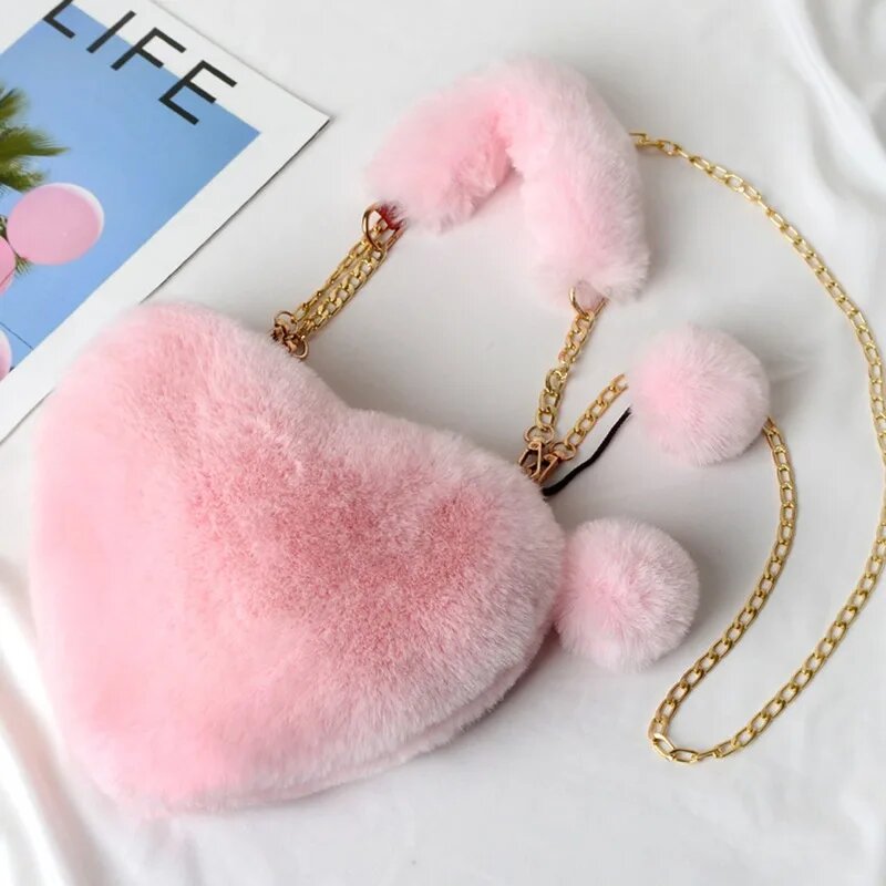 Роскошные искусственные мех в форме сердца женщины маленькие сумочки Пушистые плюшевые женские цепные мешки с плечами мода Женская пушистая ежедневная кошелька сцепления, бледно-розовый, SKU03005