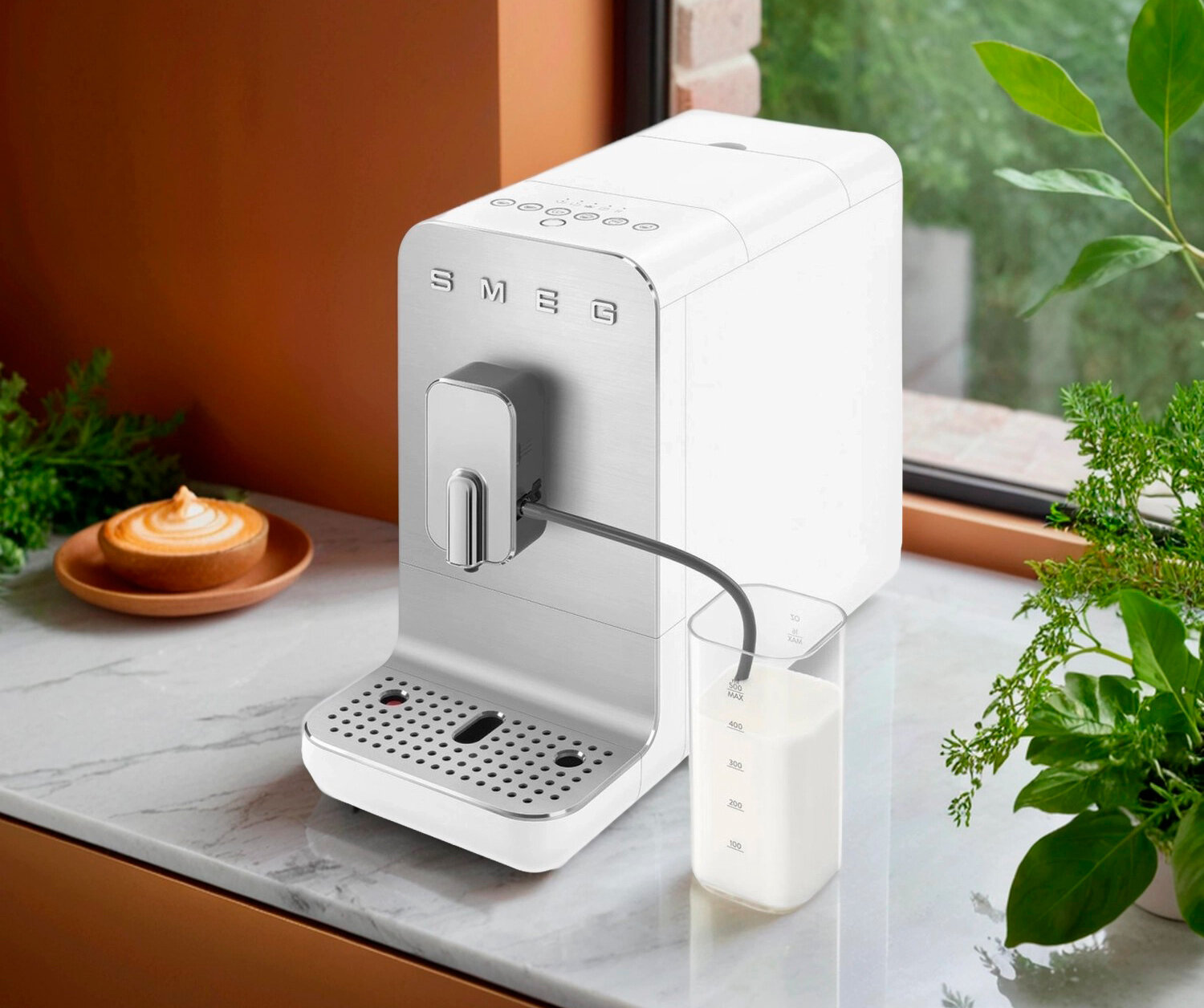 Кофемашина автоматическая Smeg BCC13WHMEU