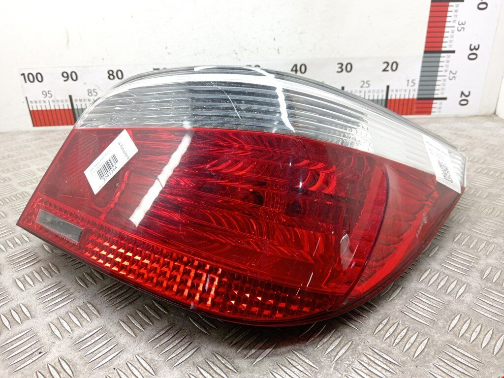 Фонарь задний правый BMW 5-Series (E60/E61) 63217165738 арт. 2243954