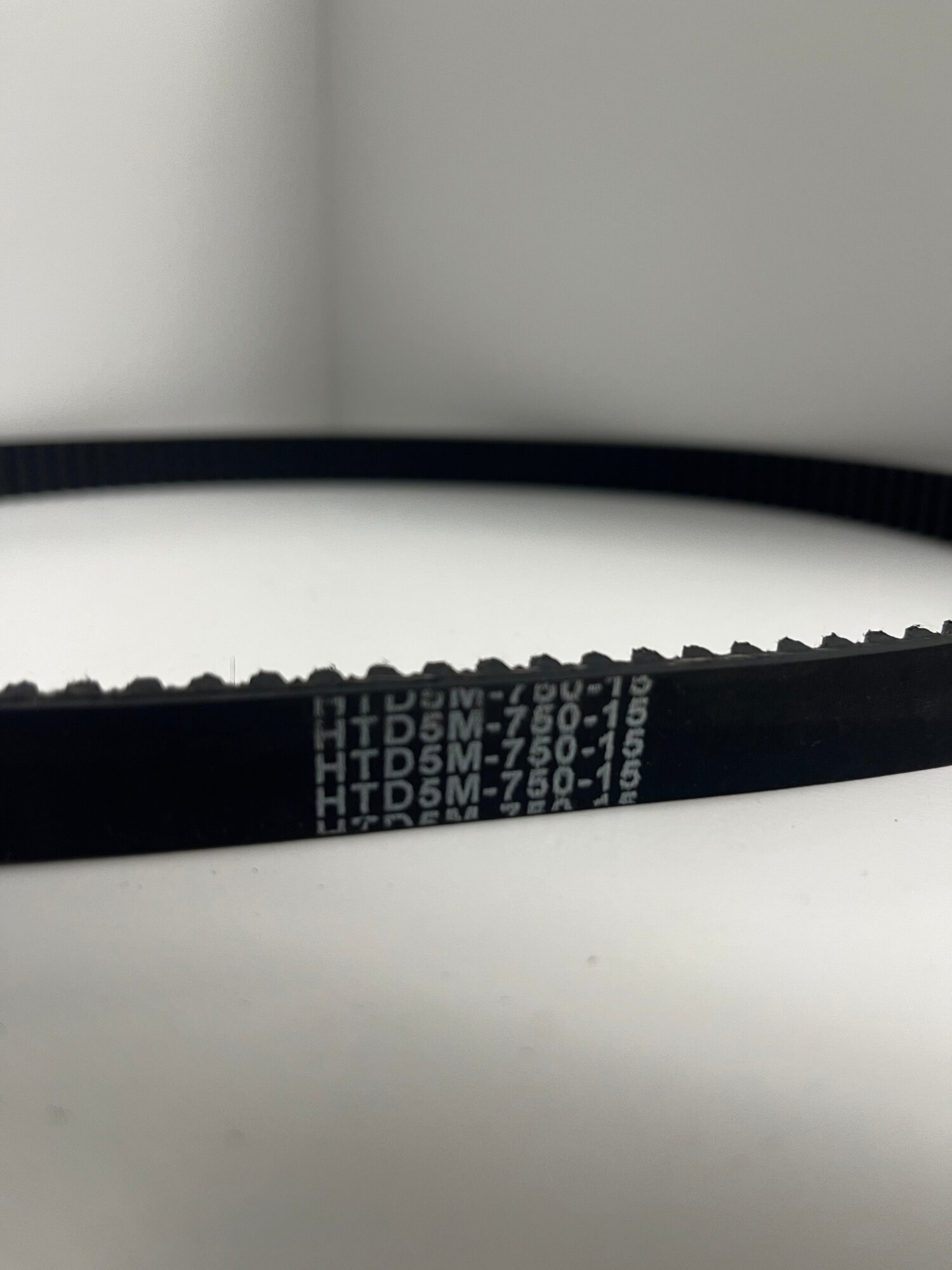 Ремень привода хода для снегоуборщика HTD5M-750-15мм Champion ST556,656, Patriot, MasterYard, TEXAS, целина, Huter