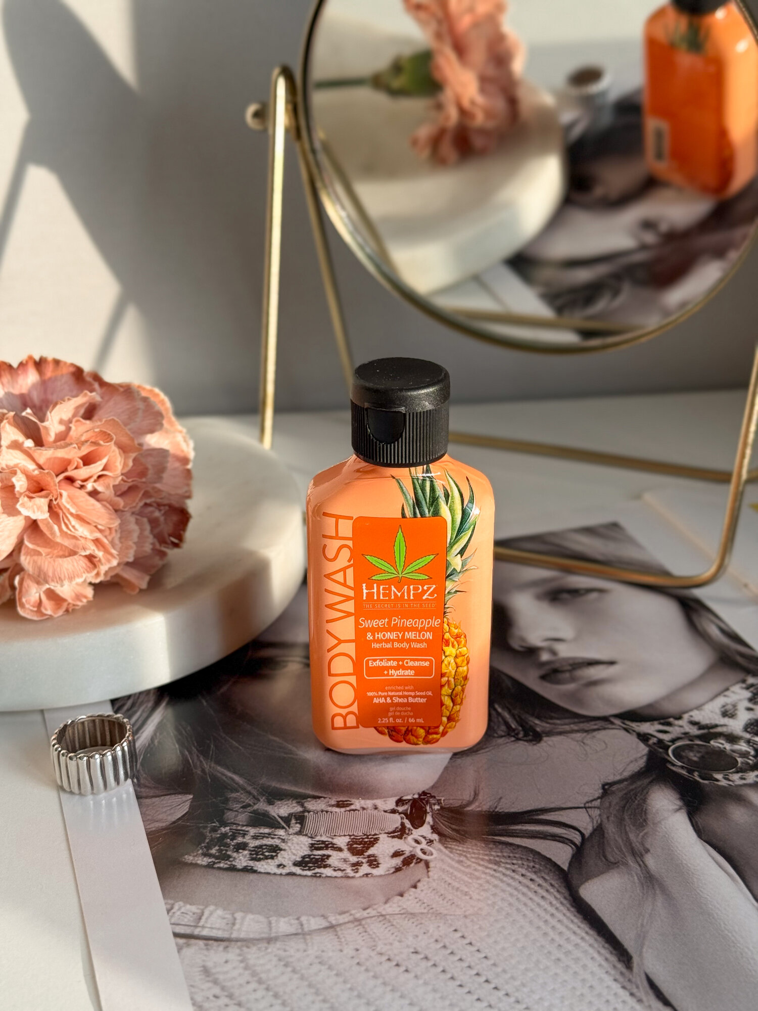 Гель для душа Ананас и Медовая Дыня / Hempz Sweet Pineapple & Honey Melon Herbal Body Wash 66мл