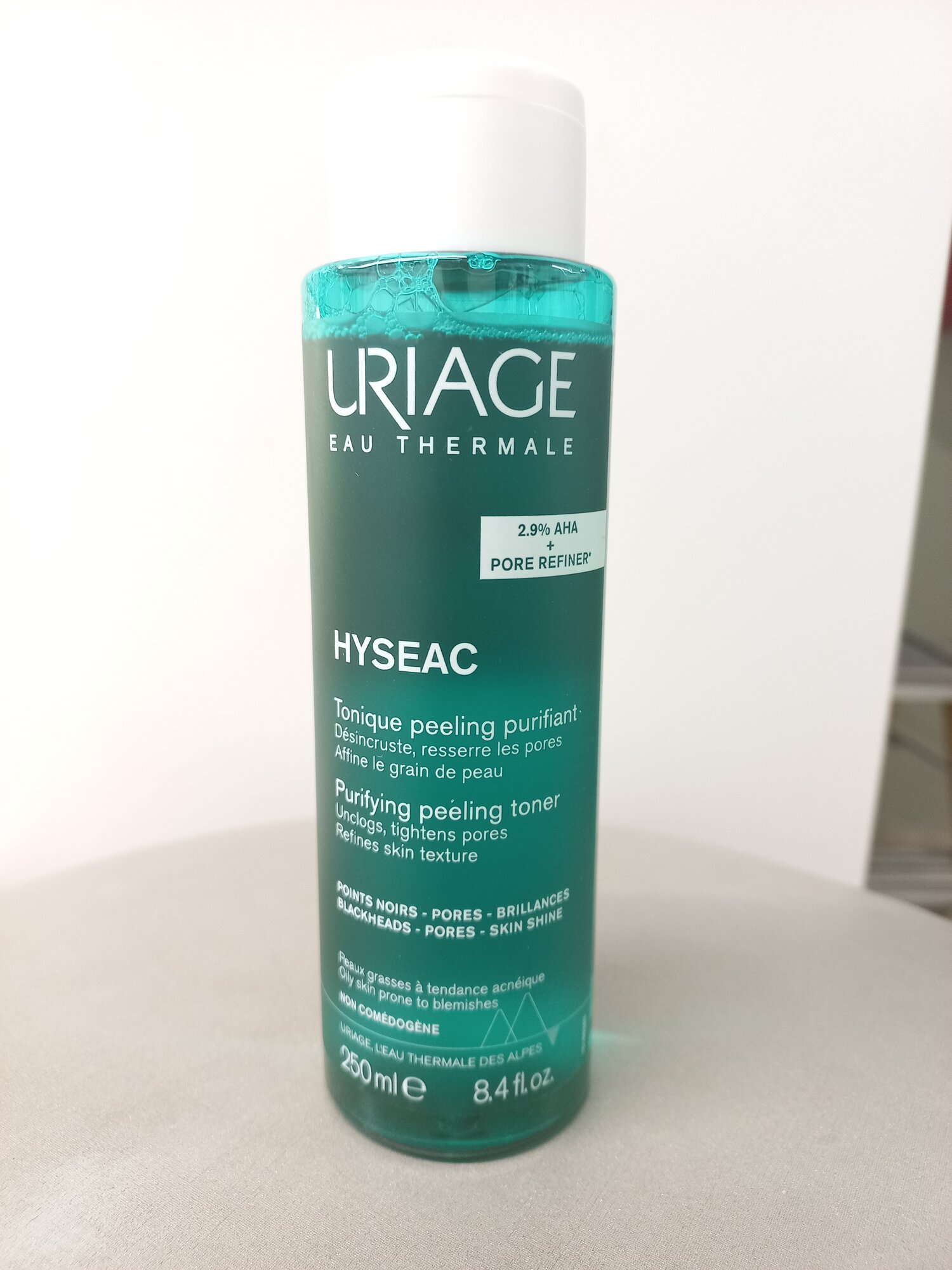 Uriage Hyseac Tonique Peeling Purifiant, Лосьон-пилинг против несовершенств, 250 мл