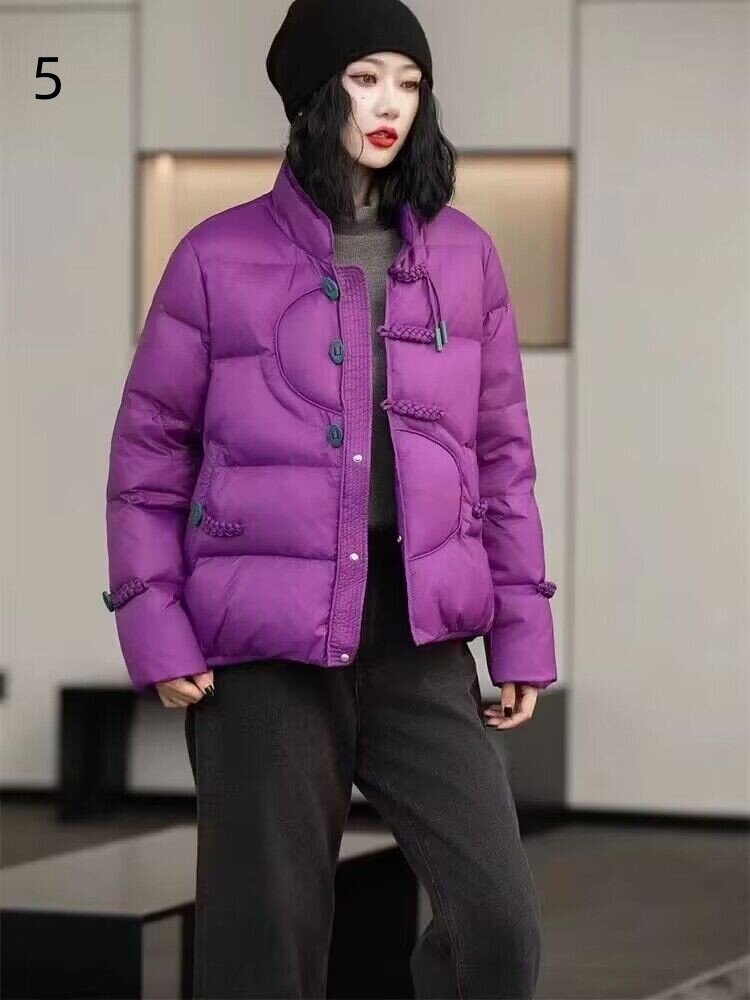 Женская короткая пуховик в китайском стиле с воротником-стойкой наполнитель из белого утиного пуха.